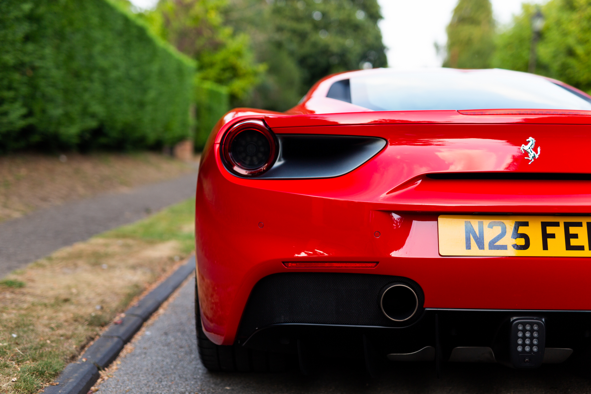 Ferrari 488 Gtb Rear: Thiết Kế Hoàn Hảo Và Sự Tinh Tế - Activegaliano.org