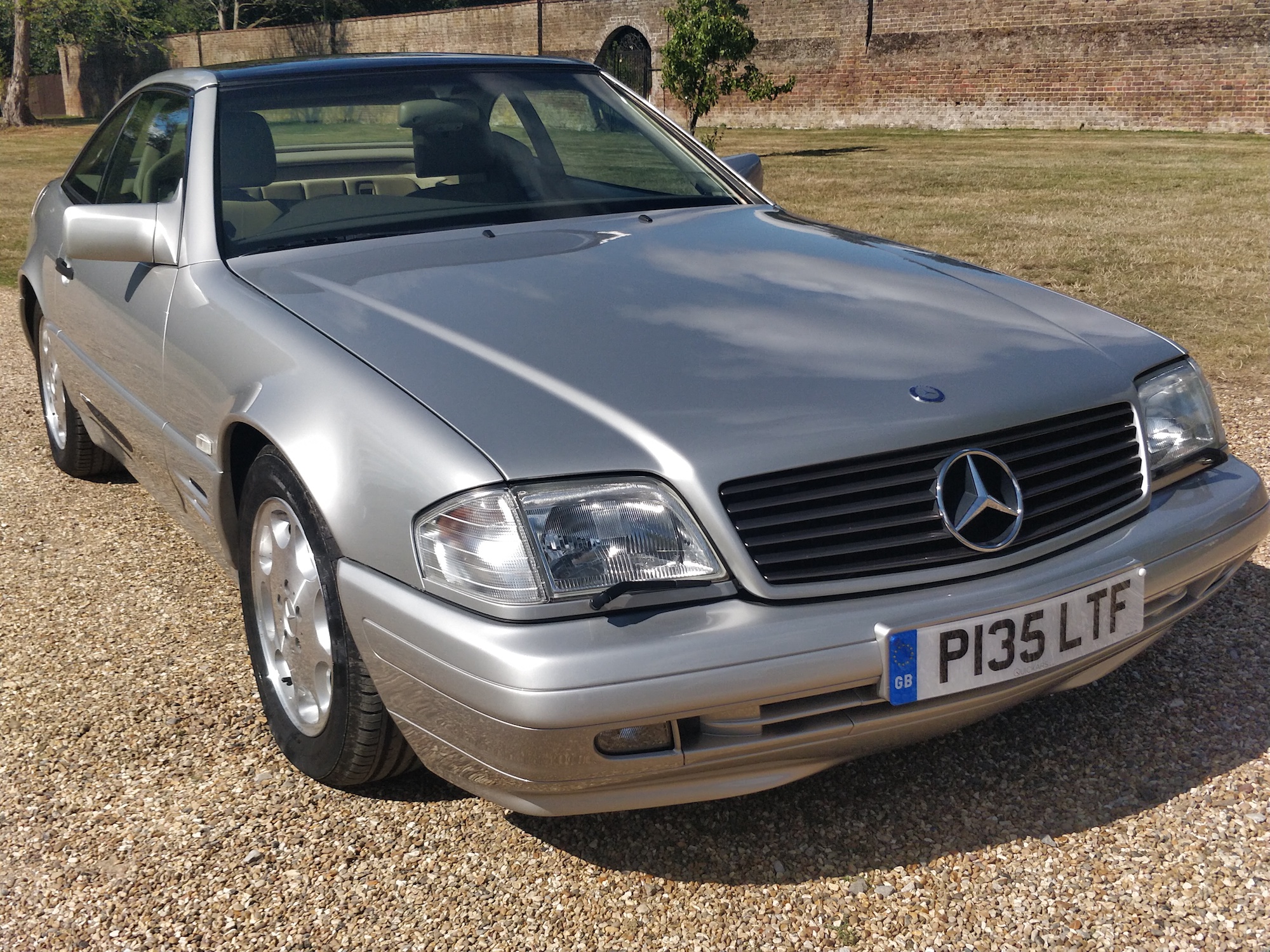 1996 MERCEDES-BENZ (R129) SL500 - 33,000 MILES