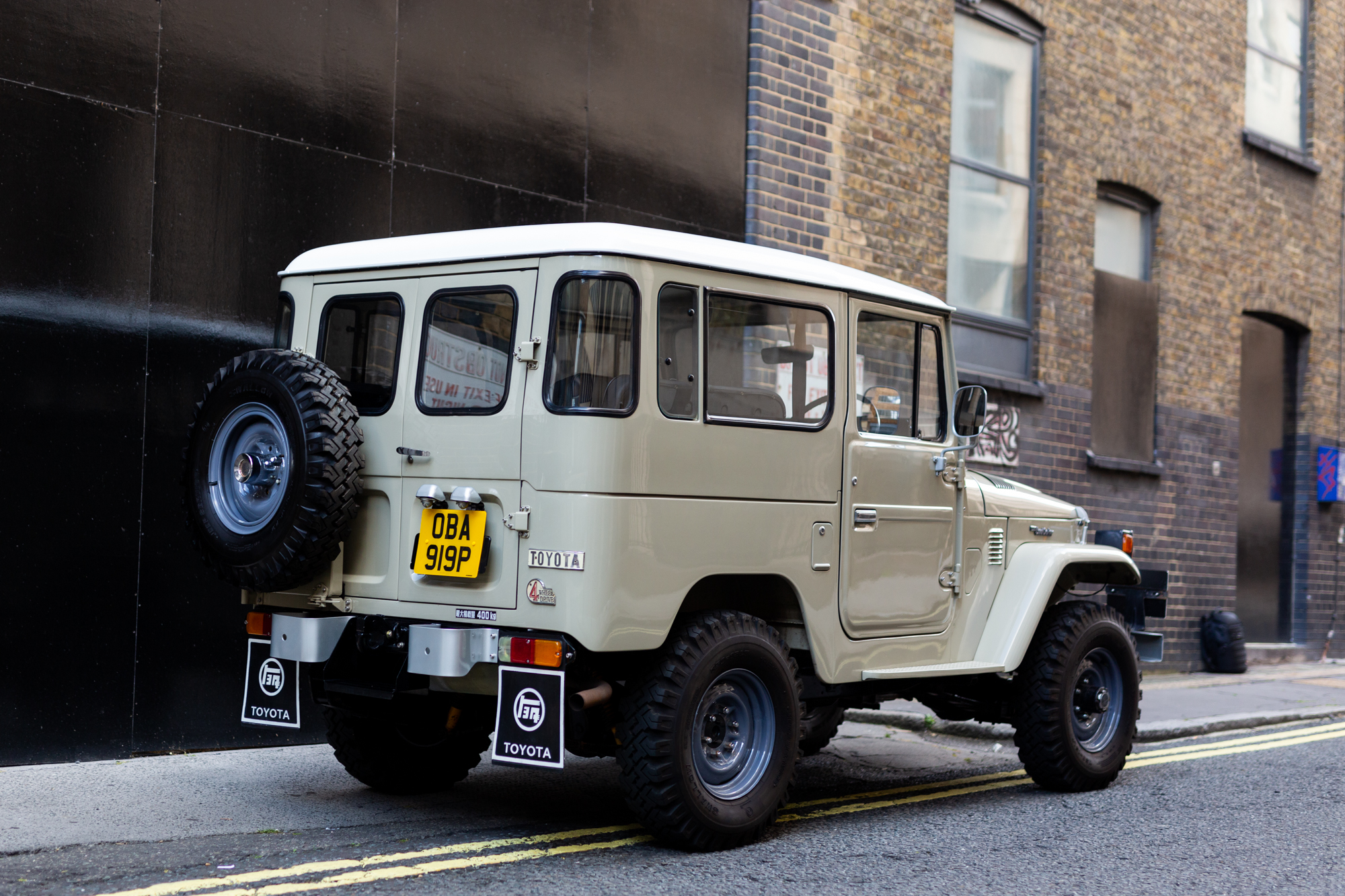 1976 TOYOTA FJ40 LAND CRUISER - FULL RESTORATION