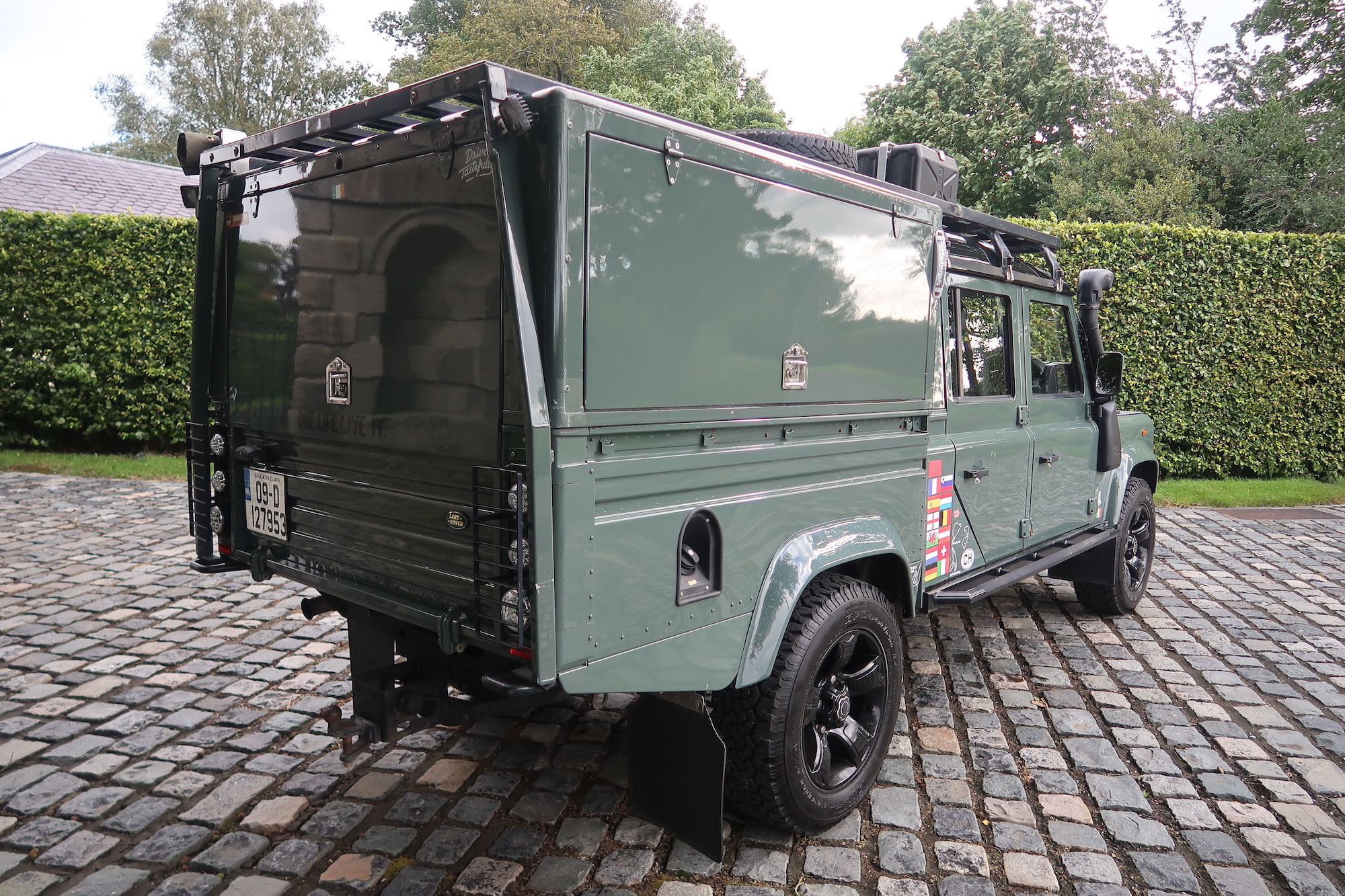 2009 LAND ROVER DEFENDER 130 DOUBLE CAB for sale by auction in Dublin ...