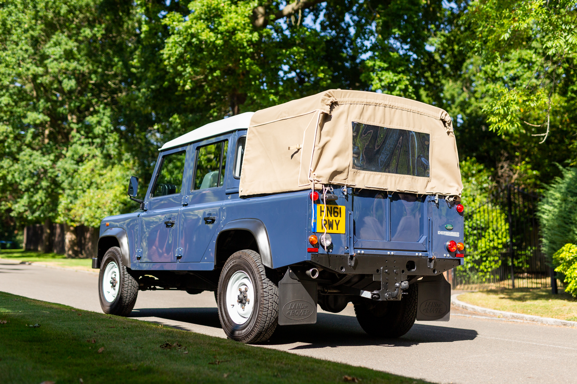2011 LAND ROVER DEFENDER 110 DOUBLE CAB for sale by auction in ...