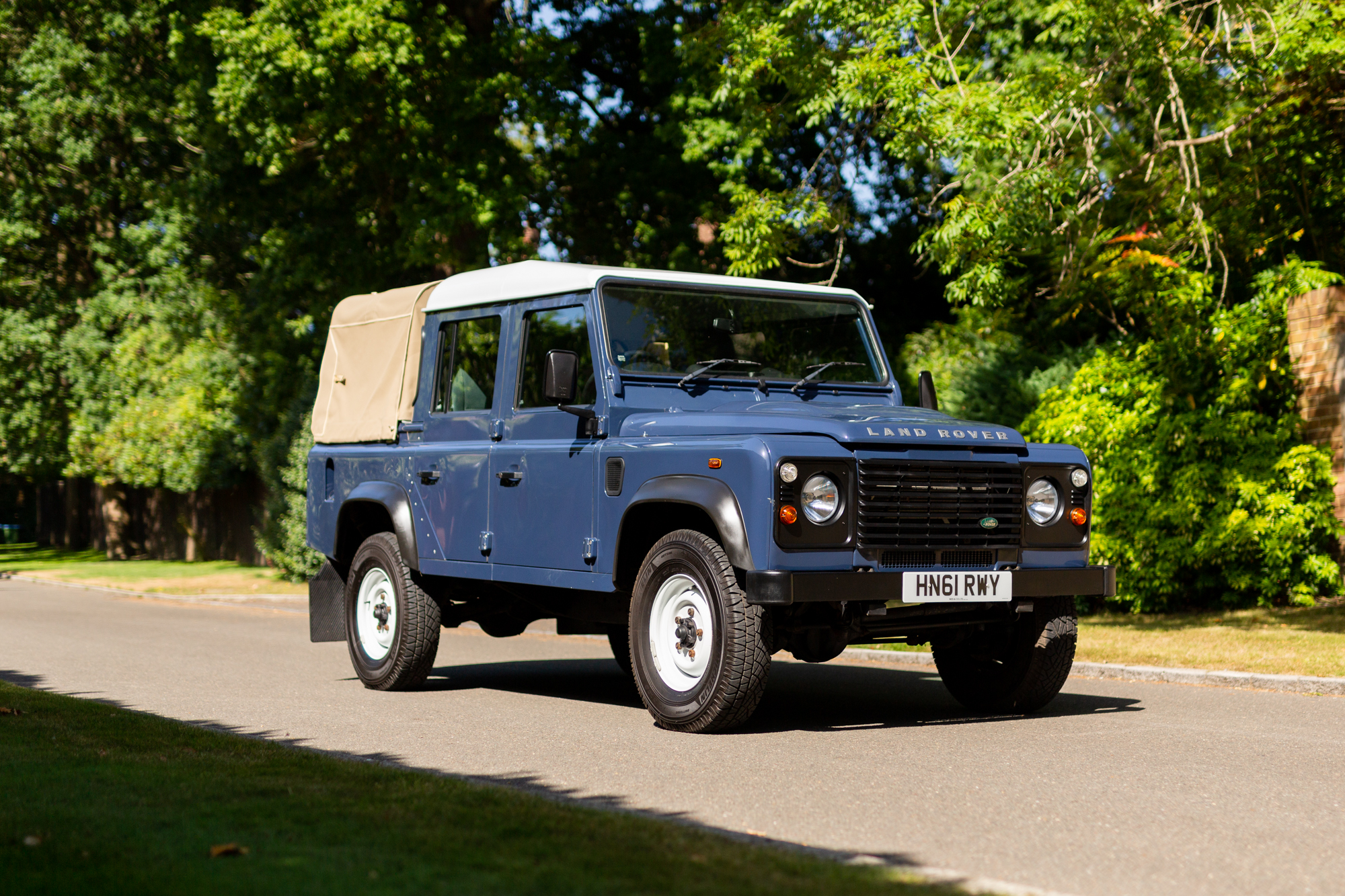 2011 LAND ROVER DEFENDER 110 DOUBLE CAB for sale by auction in ...