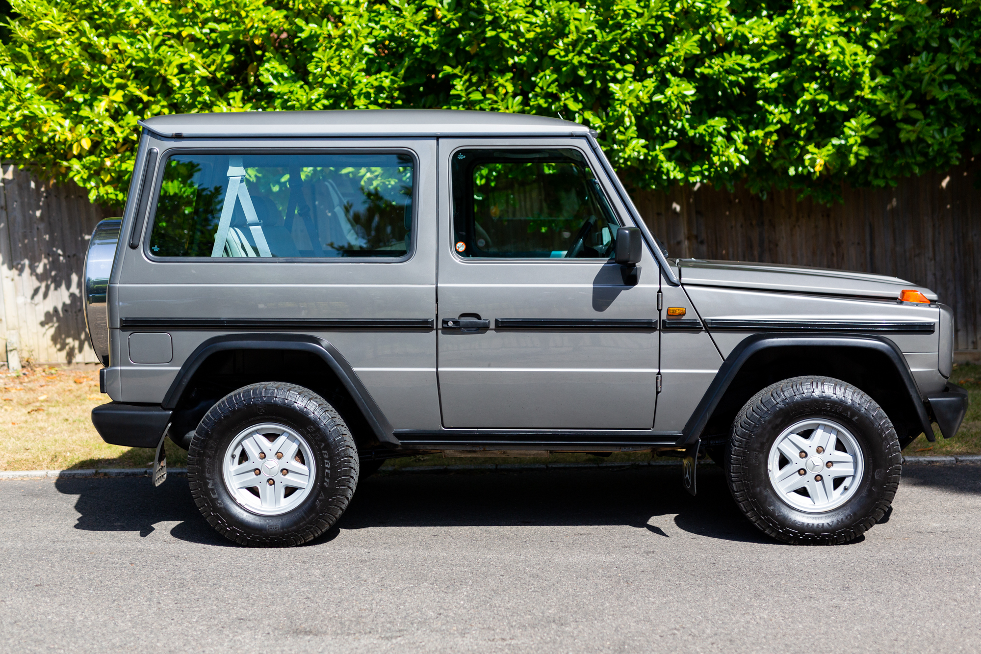 1992 MERCEDES-BENZ 300 GD SWB (W463) for sale by auction in Leatherhead ...