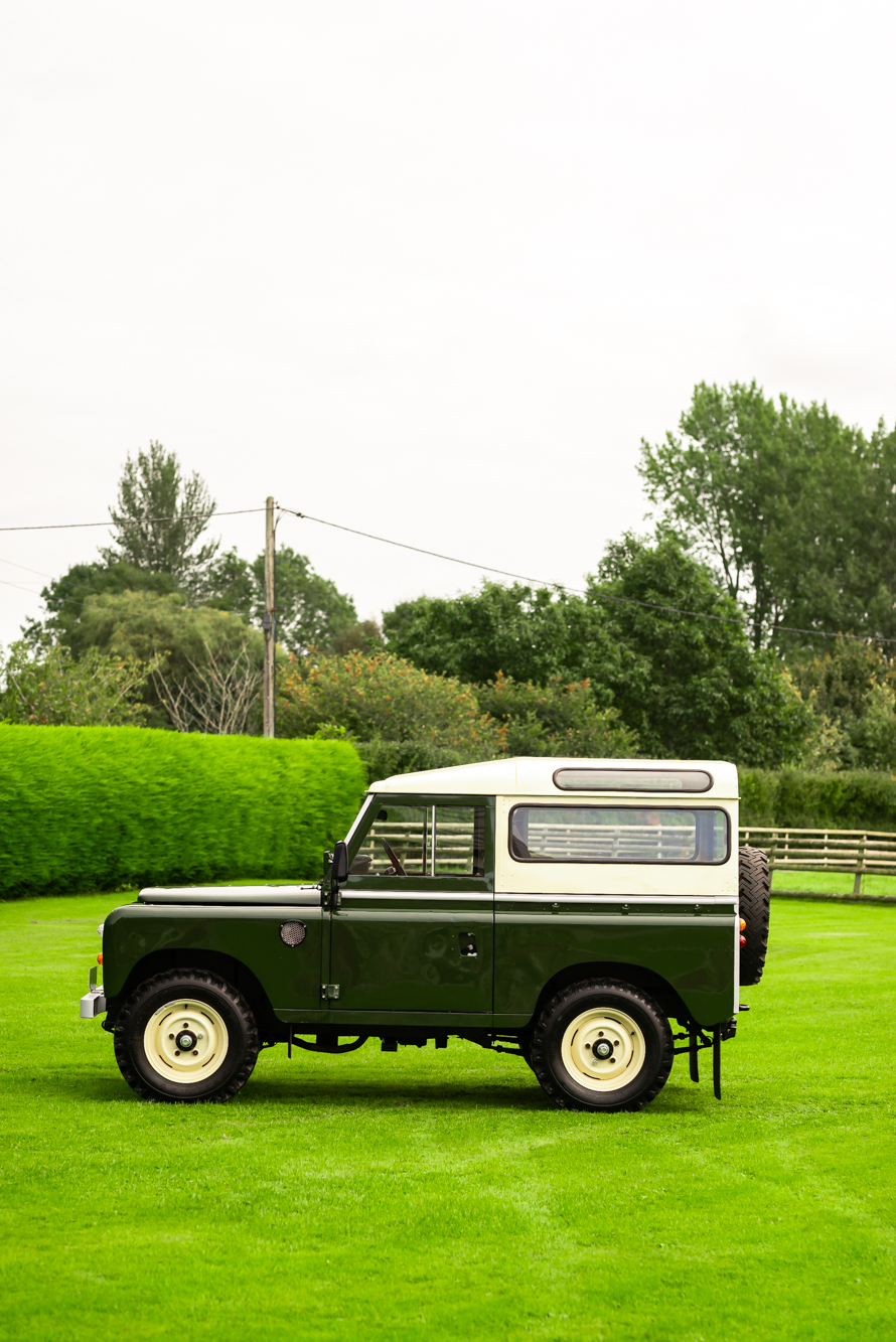 1977 LAND ROVER SERIES III 88"