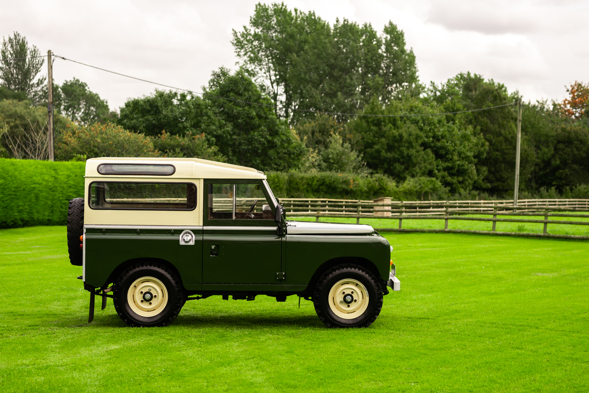 1977 LAND ROVER SERIES III 88"