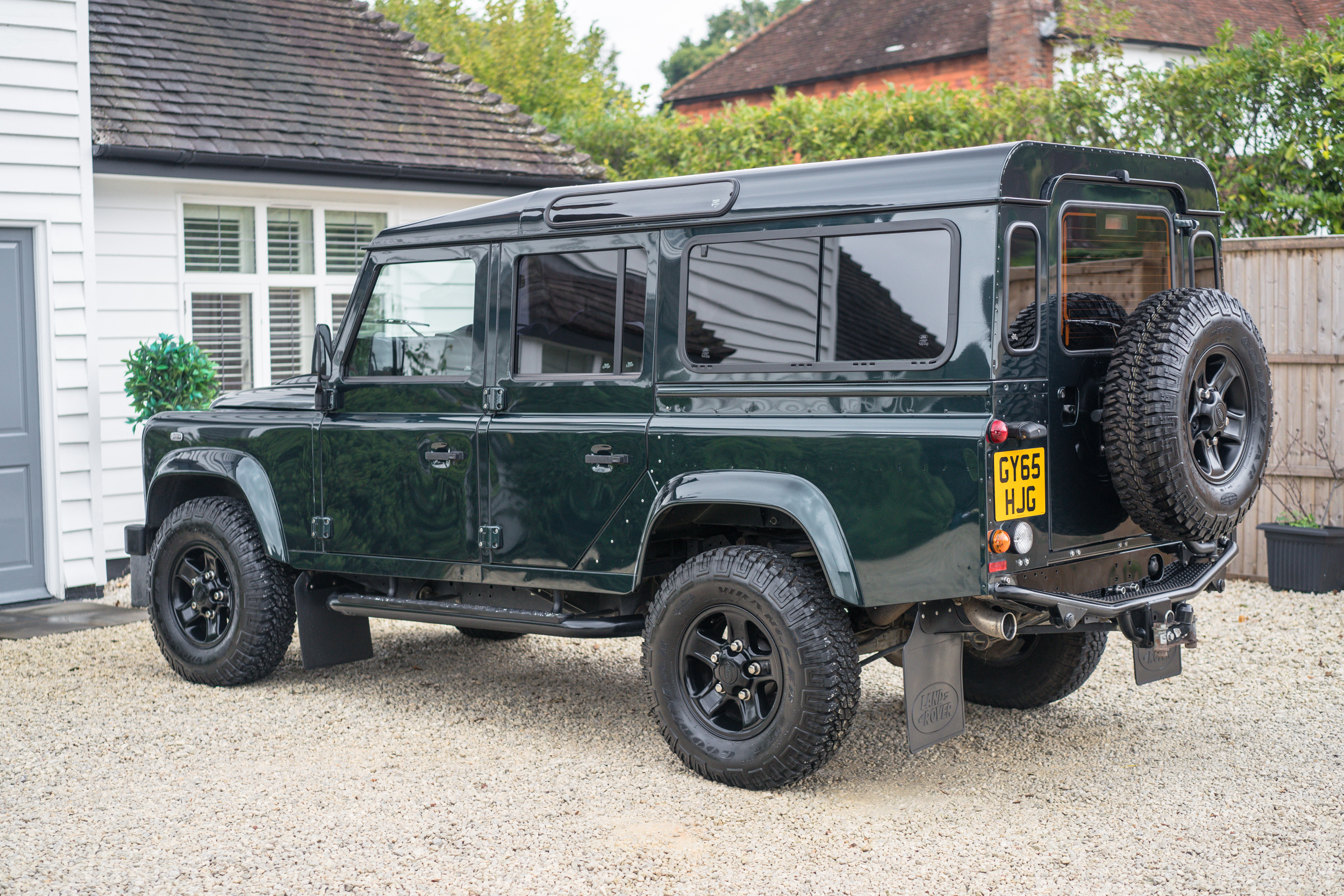 2015 LAND ROVER DEFENDER 110 XS for sale by auction in Dorking, Surrey ...