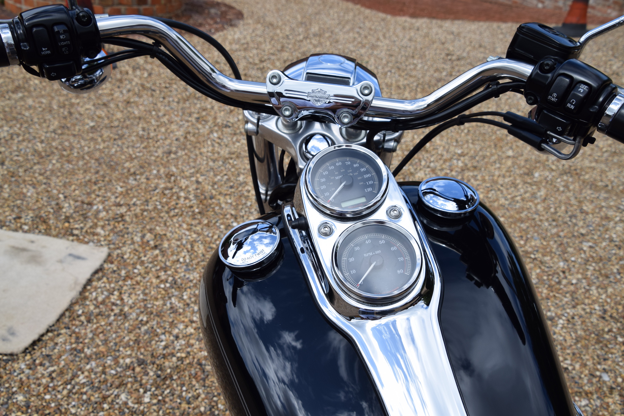 2004 HARLEY-DAVIDSON DYNA LOW RIDER FXDLI