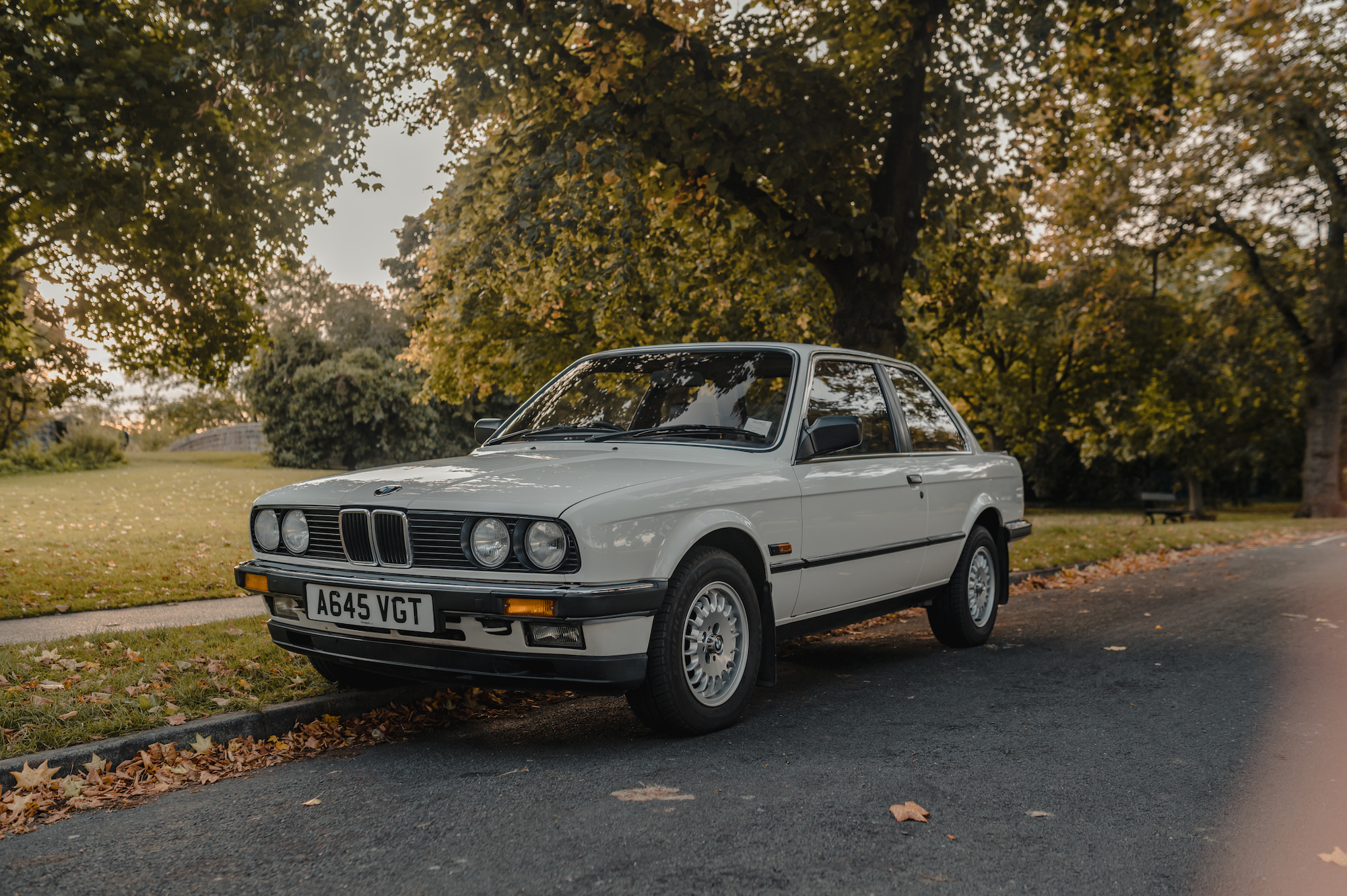 1984 BMW (E30) 323i