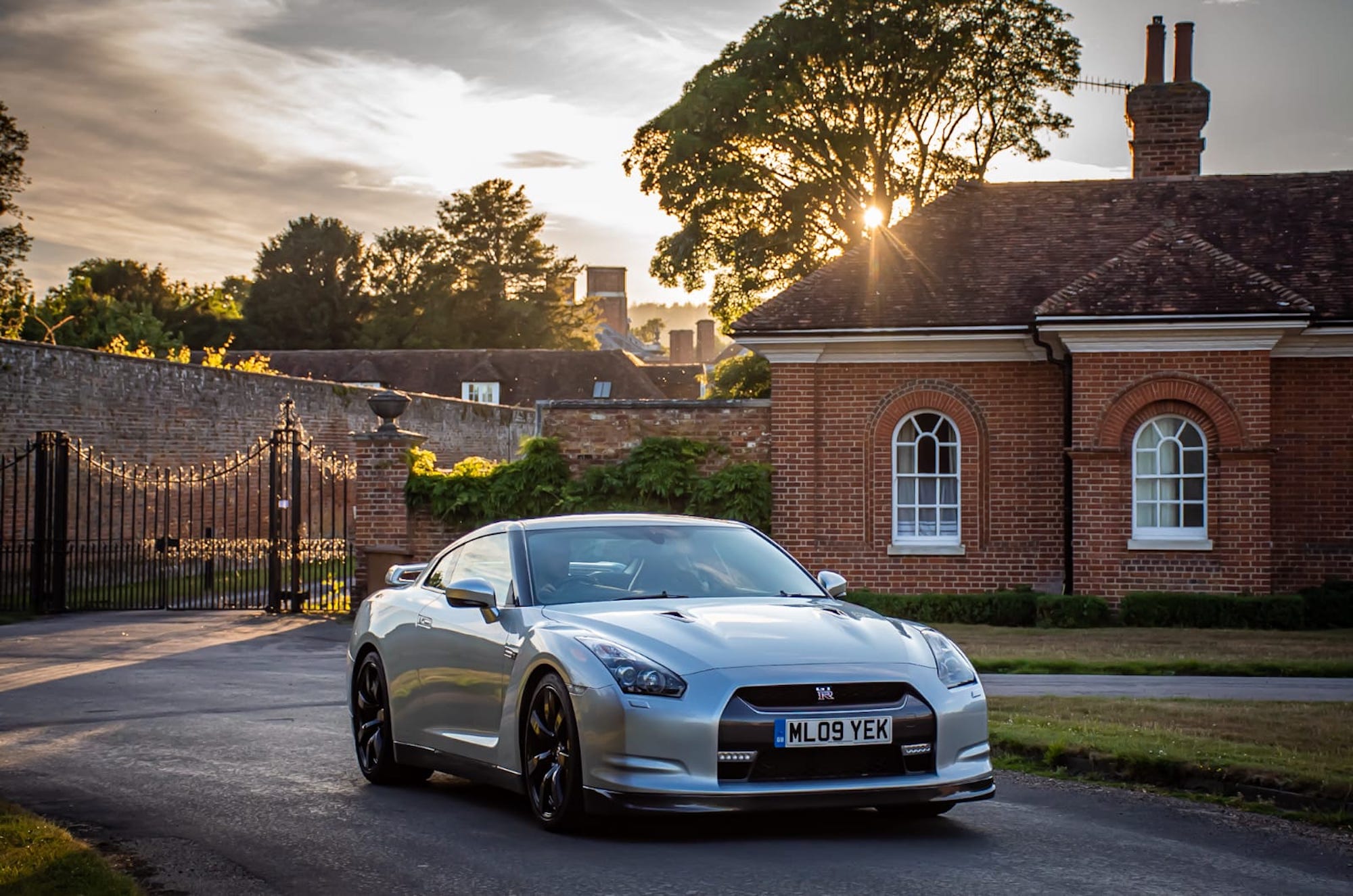 2009 NISSAN (R35) GT-R BLACK EDITION