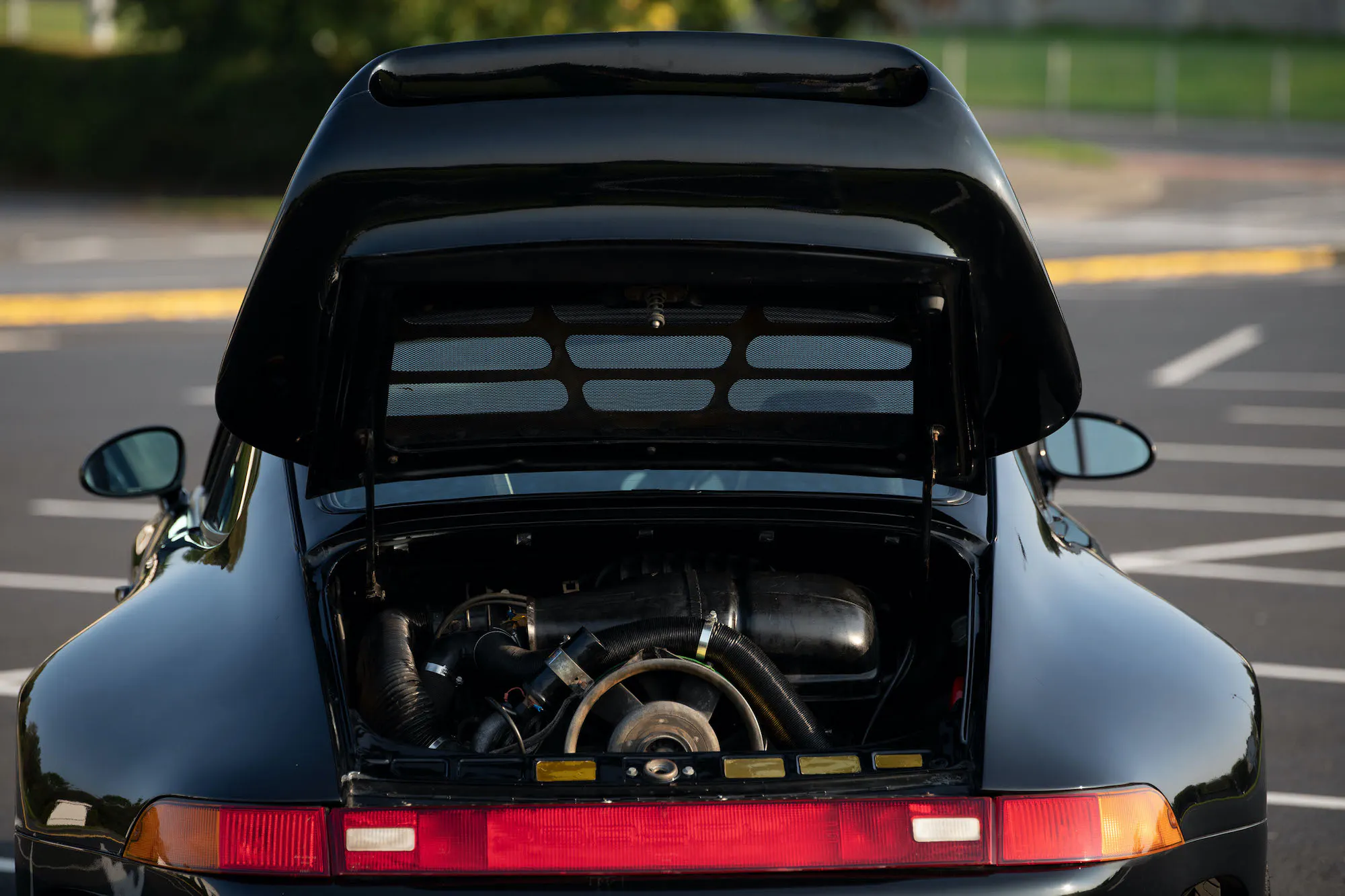 1977 PORSCHE 911S CUSTOM - ZEEMAX BODY