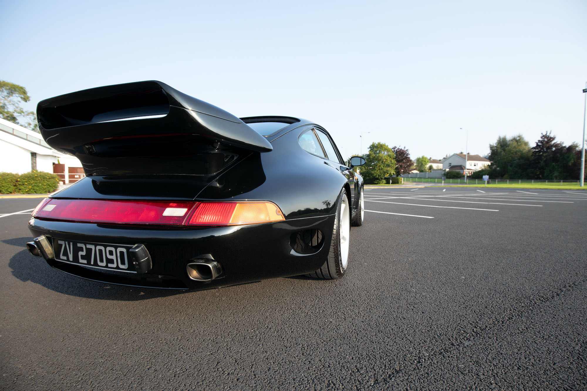 1977 PORSCHE 911S CUSTOM - ZEEMAX BODY