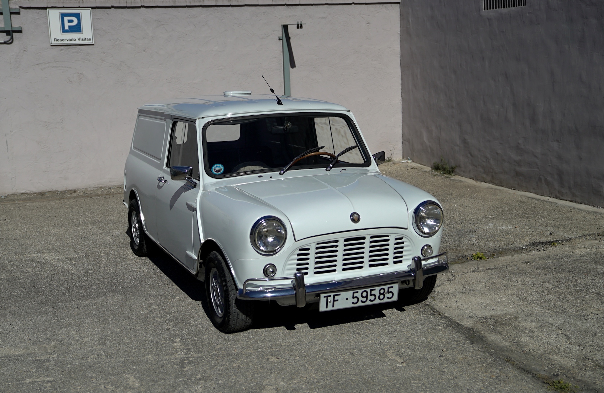 1969 AUSTIN MINI VAN - LHD for sale by auction in El Campello, Alicante ...