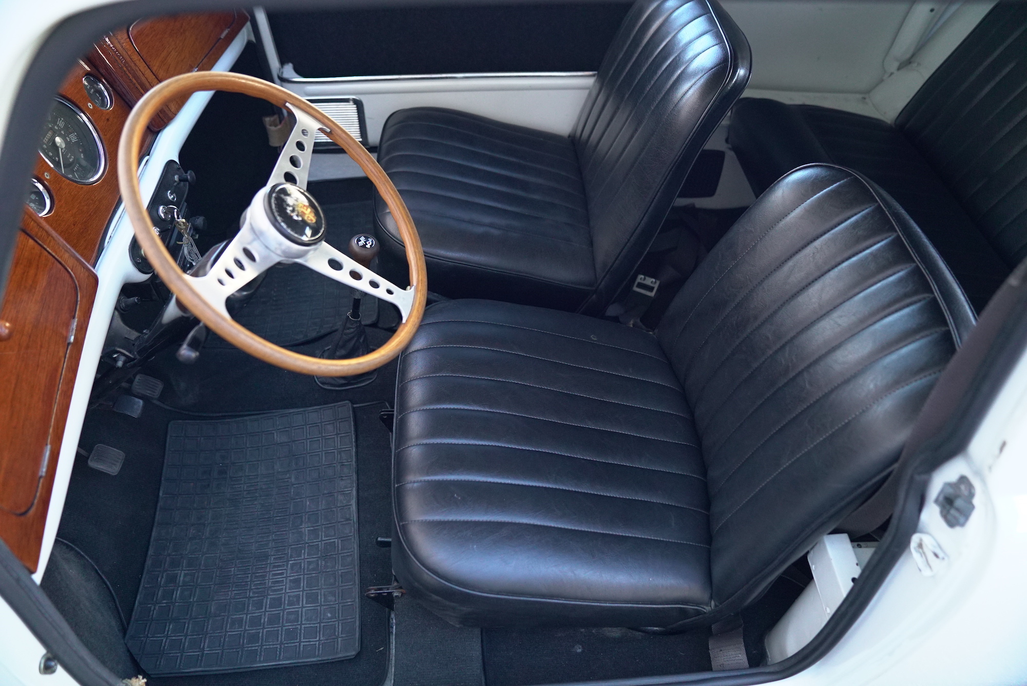 1969 AUSTIN MINI VAN - LHD