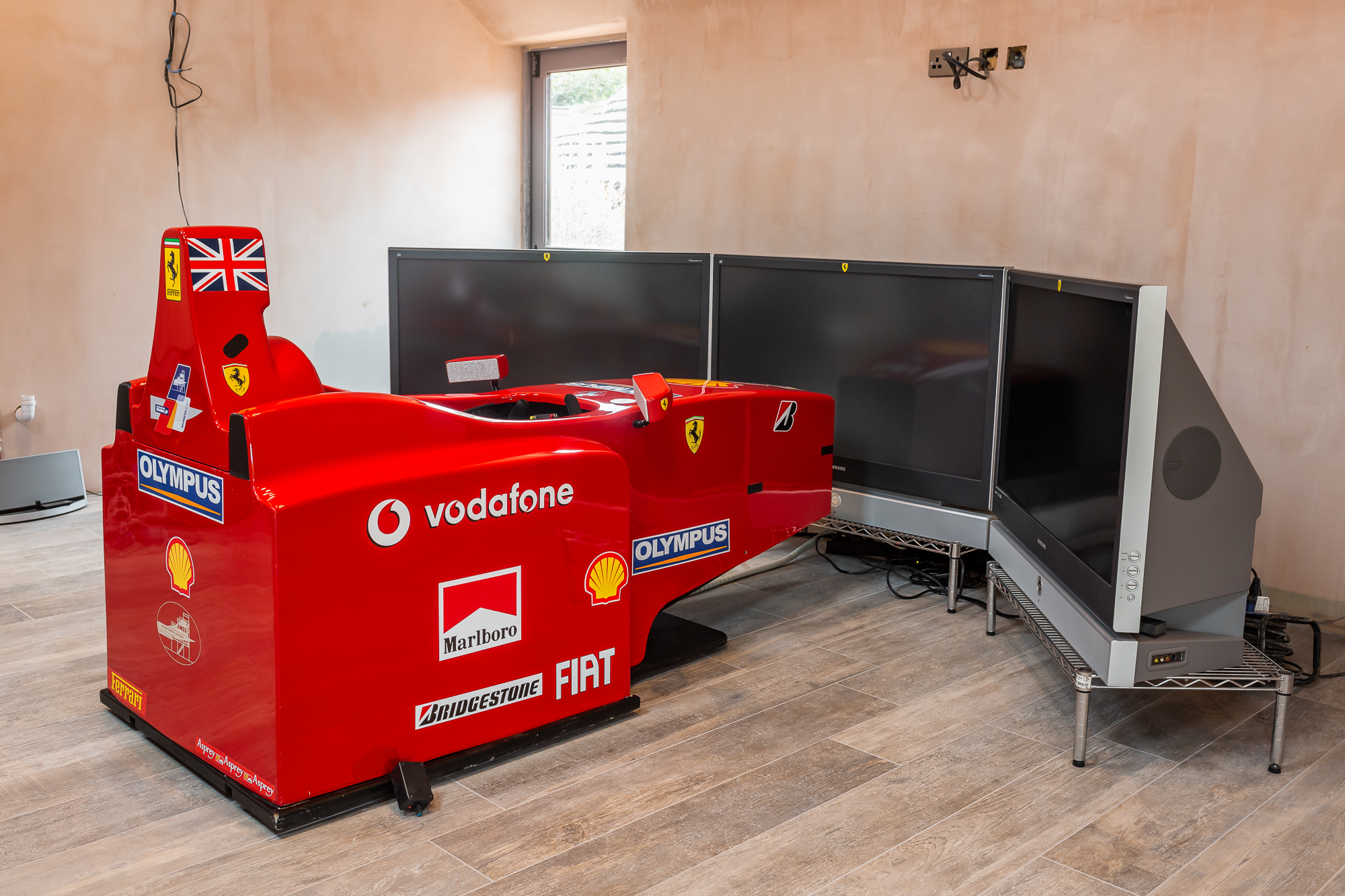 ARC-TEAM FERRARI F1 DRIVING SIMULATOR