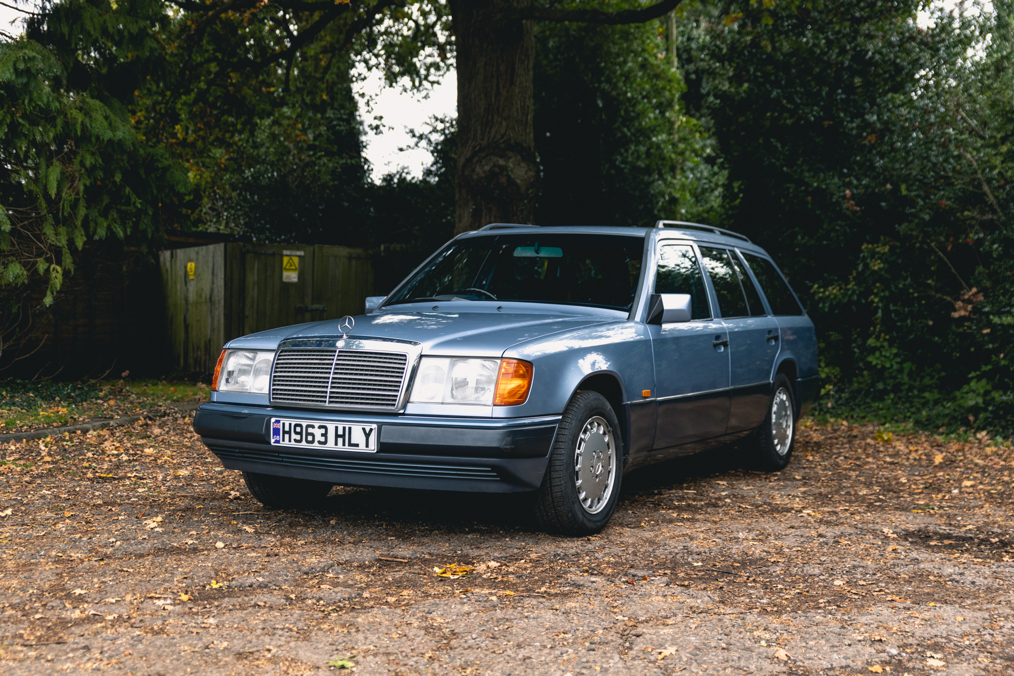 1991 MERCEDES-BENZ (W124) 230TE - 53,015 MILES for sale by auction in ...