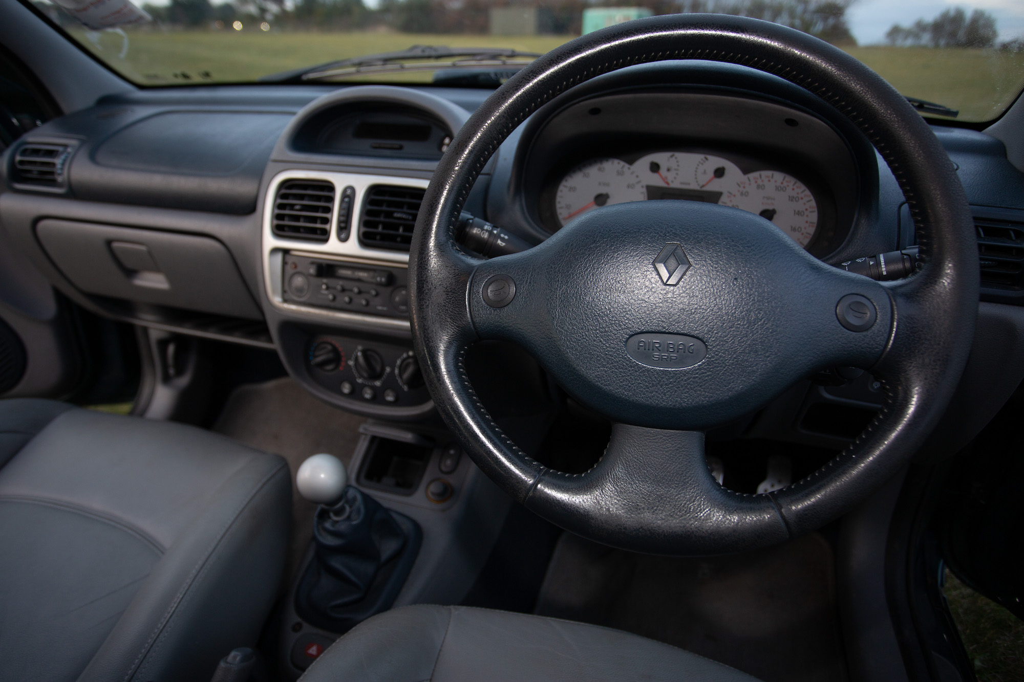 2001 RENAULTSPORT CLIO 172 EXCLUSIVE - 34,245 MILES