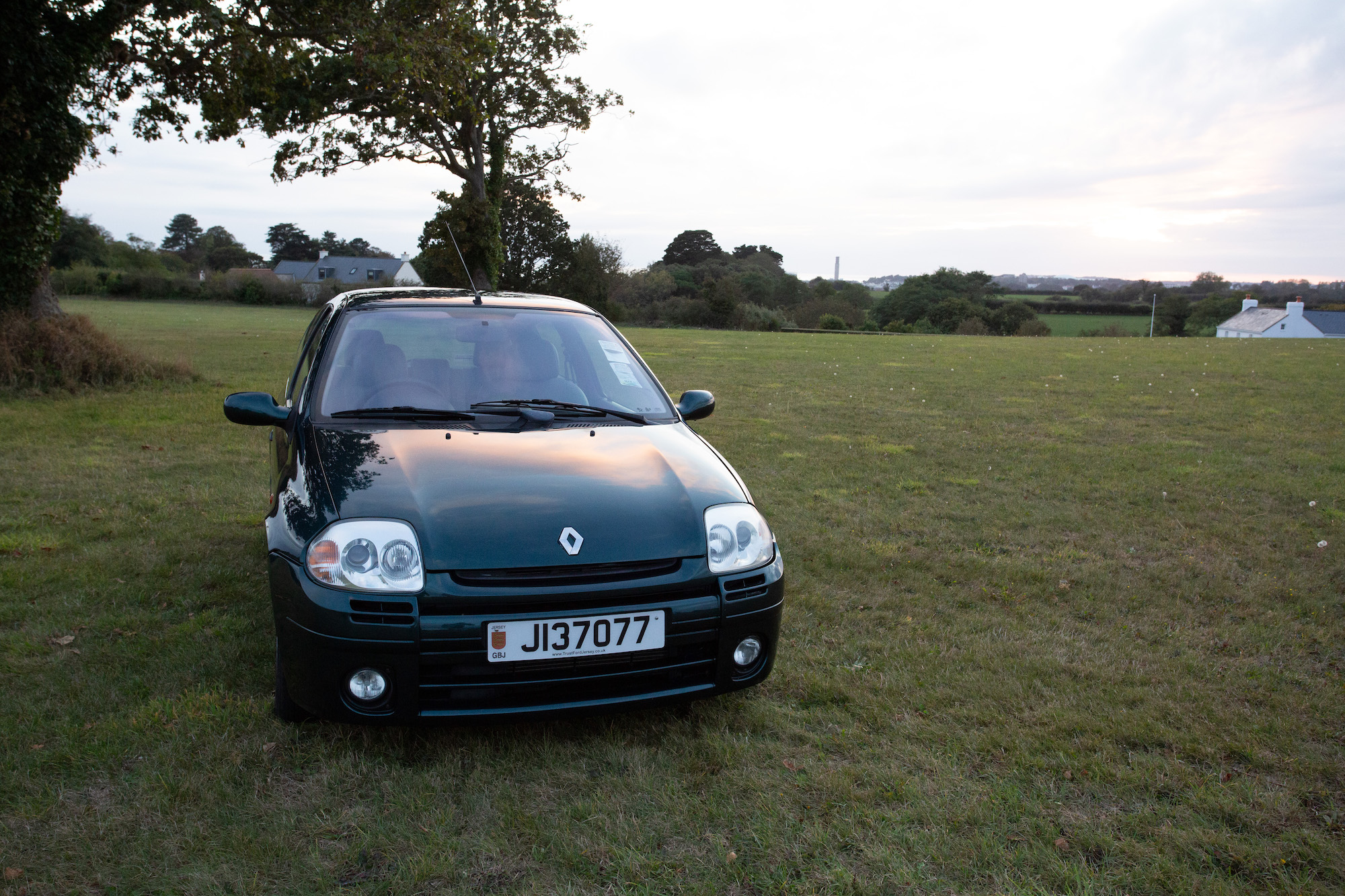 2001 RENAULTSPORT CLIO 172 EXCLUSIVE - 34,245 MILES