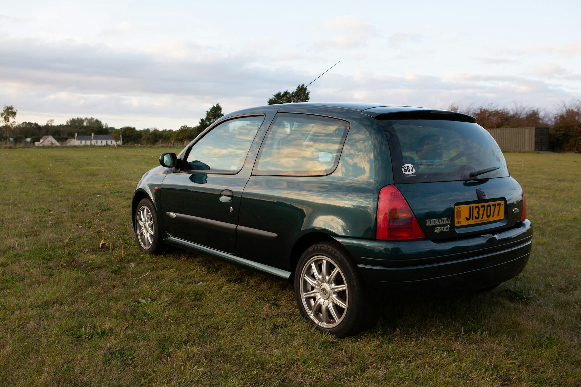 2001 RENAULTSPORT CLIO 172 EXCLUSIVE - 34,245 MILES