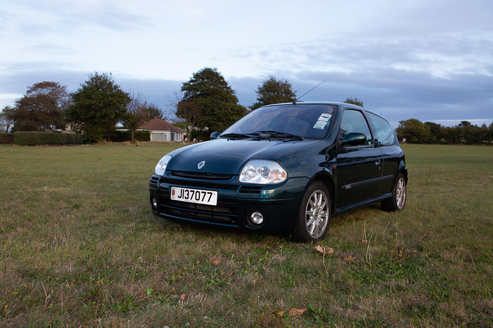2001 RENAULTSPORT CLIO 172 EXCLUSIVE - 34,245 MILES