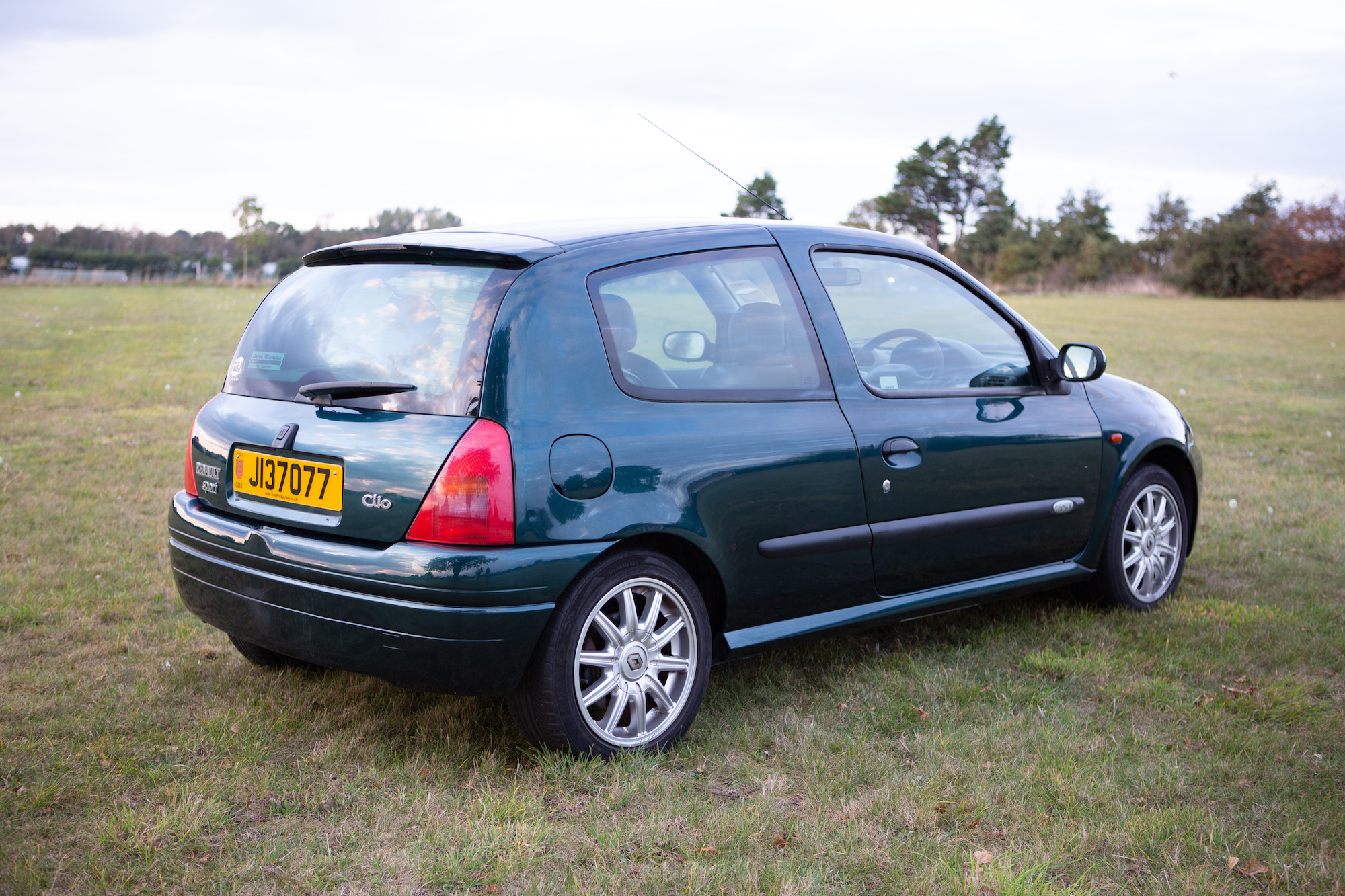 2001 RENAULTSPORT CLIO 172 EXCLUSIVE - 34,245 MILES for sale by auction ...