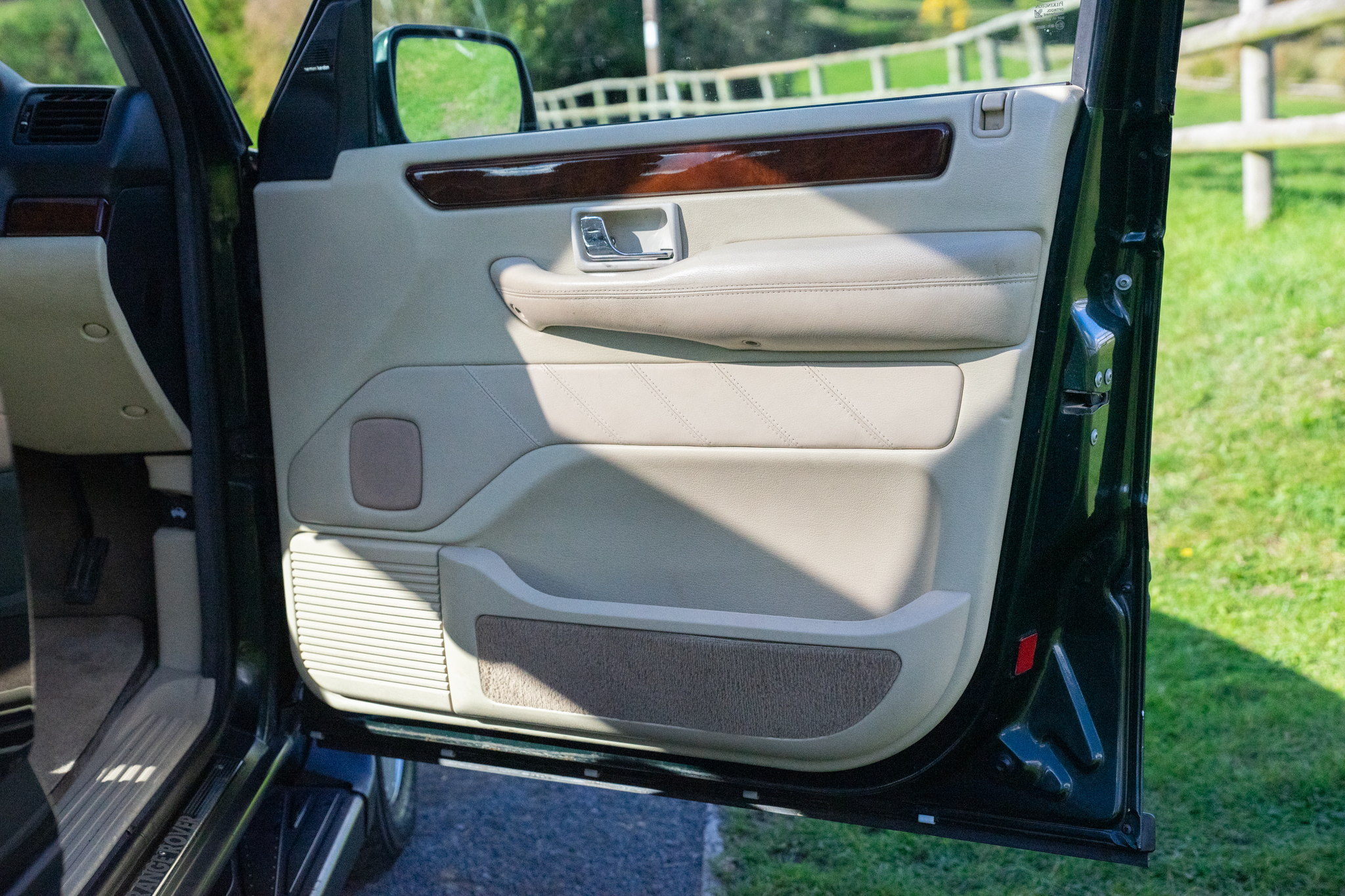 2000 RANGE ROVER 4.6 VOGUE (P38) for sale by auction in Gloucester ...