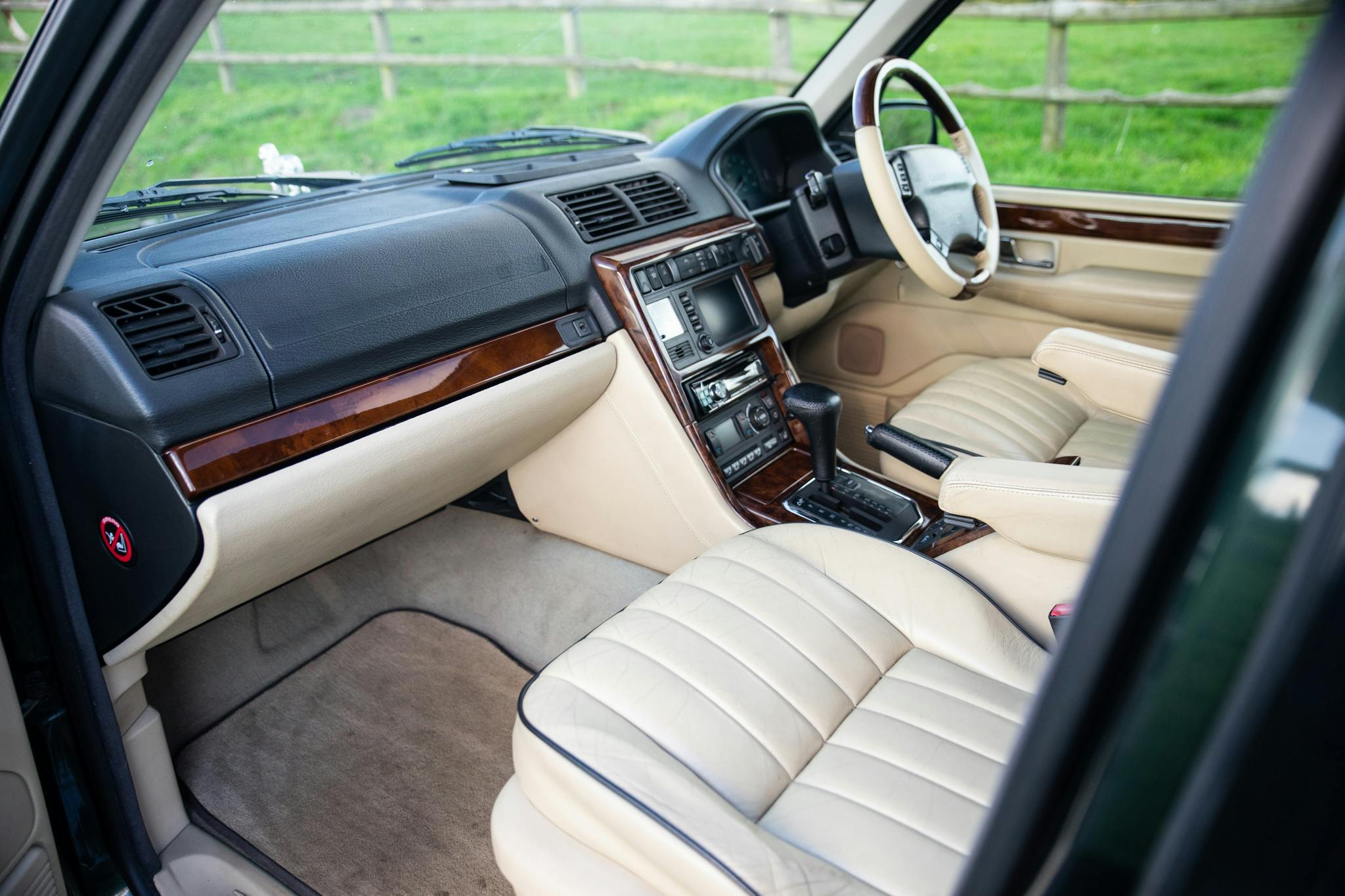 2000 RANGE ROVER 4.6 VOGUE (P38)