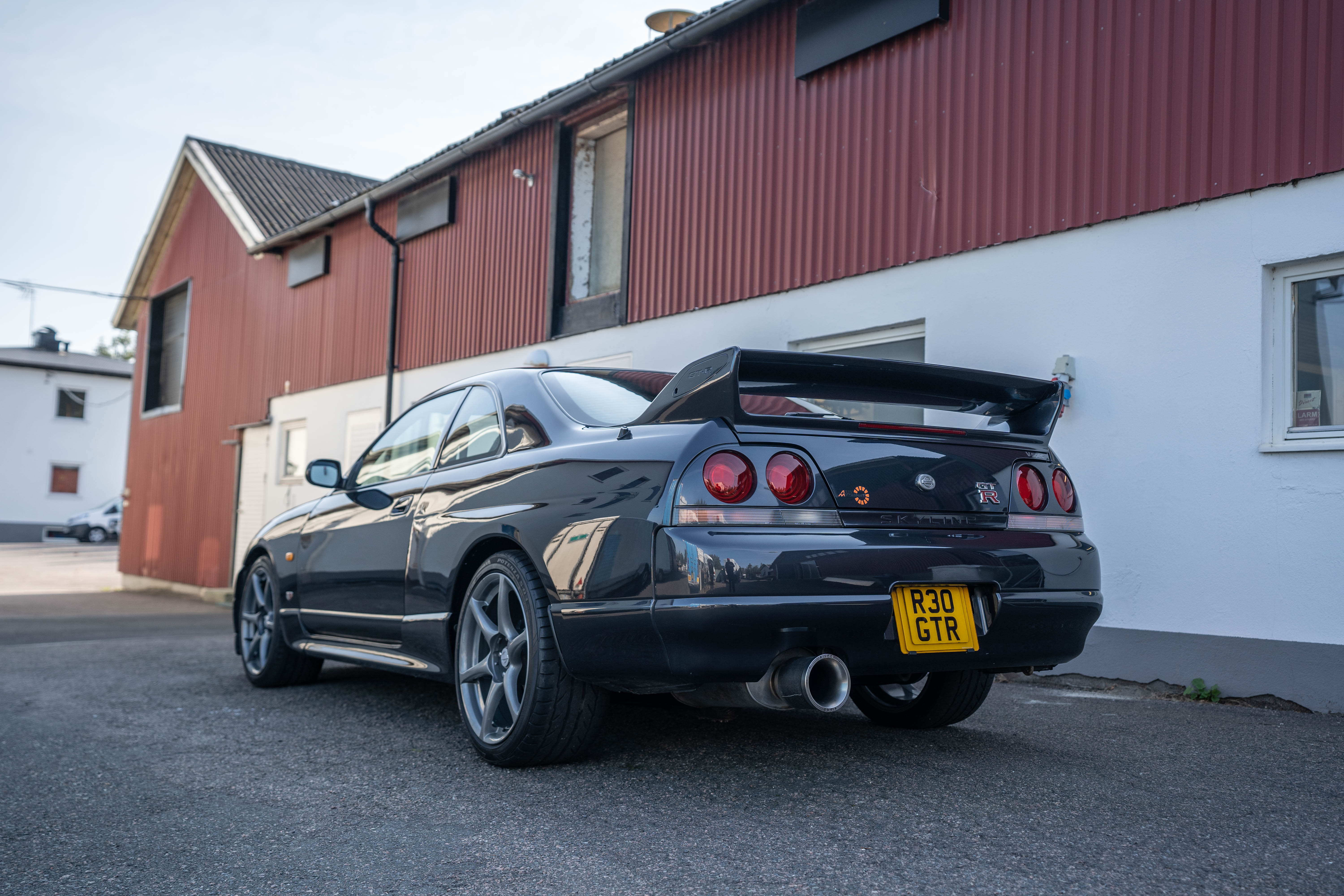 1998 NISSAN SKYLINE (R33) GT-R - EX-JOHNNY HERBERT for sale by auction ...