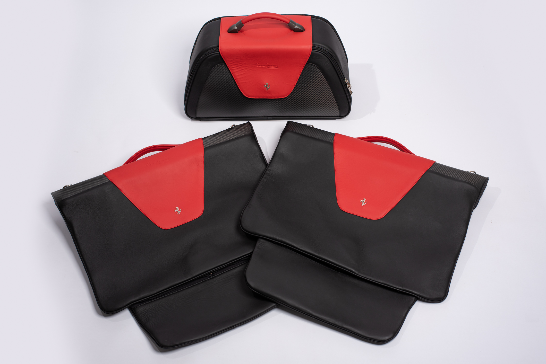 LUGGAGE SET FOR FERRARI ENZO