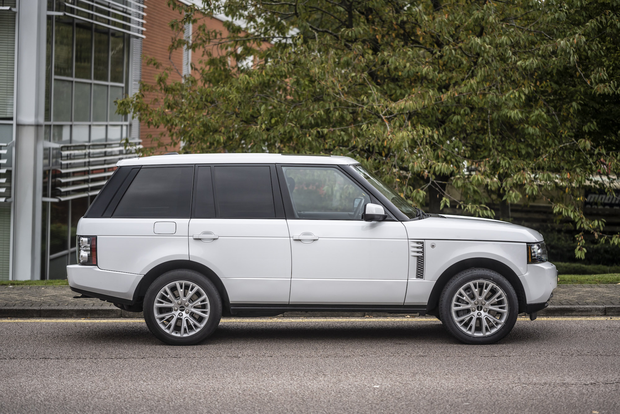 2012 RANGE ROVER TDV8 WESTMINSTER - 23,148 MILES