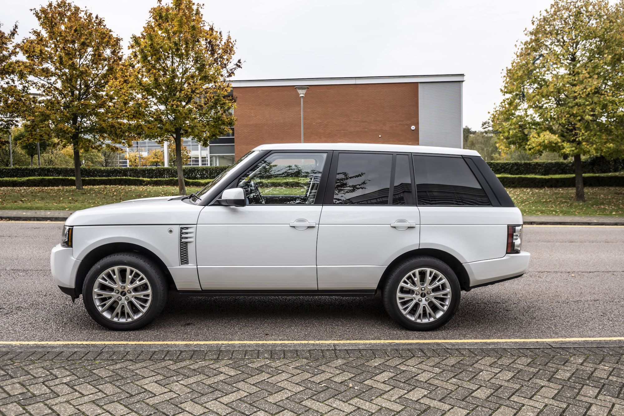 2012 RANGE ROVER TDV8 WESTMINSTER - 23,148 MILES