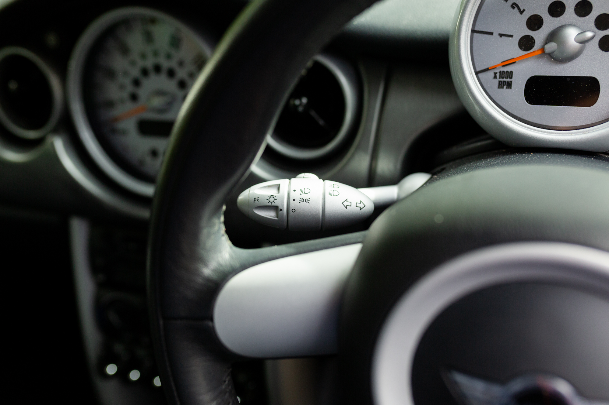 2003 MINI COOPER S – JCW TUNING KIT