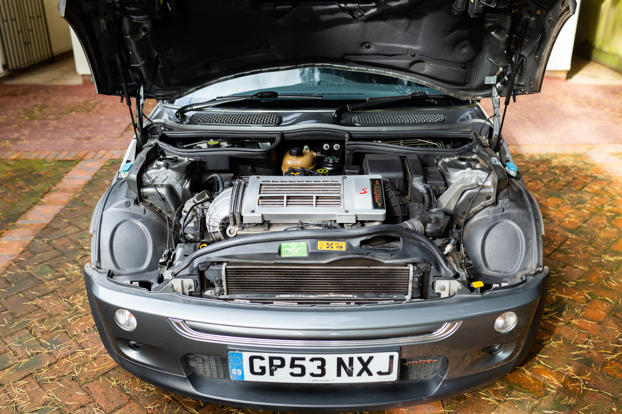 2003 MINI COOPER S – JCW TUNING KIT