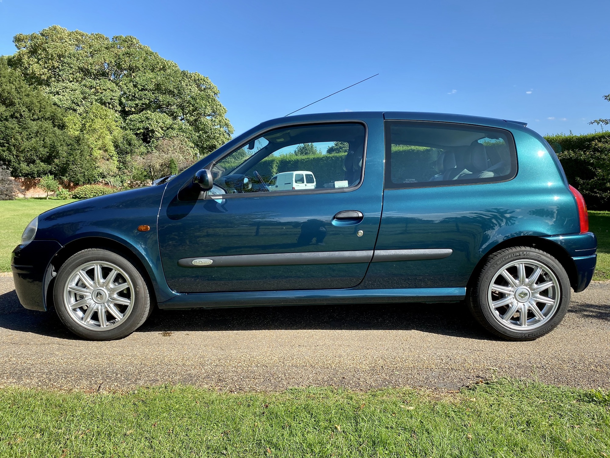 2001 RENAULTSPORT CLIO 172 EXCLUSIVE for sale in Nottingham, United Kingdom