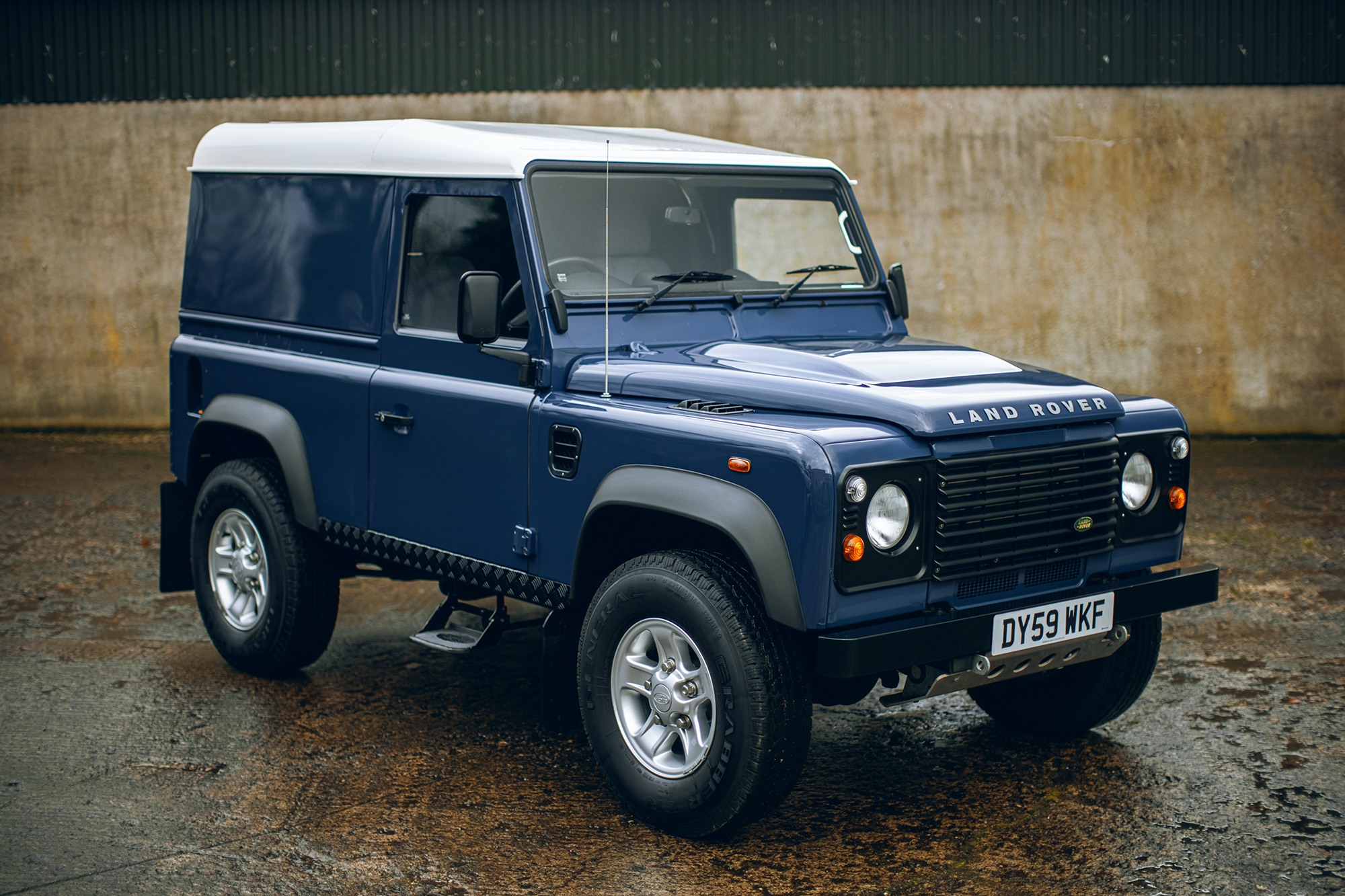 2010 LAND ROVER DEFENDER 90 HARD TOP