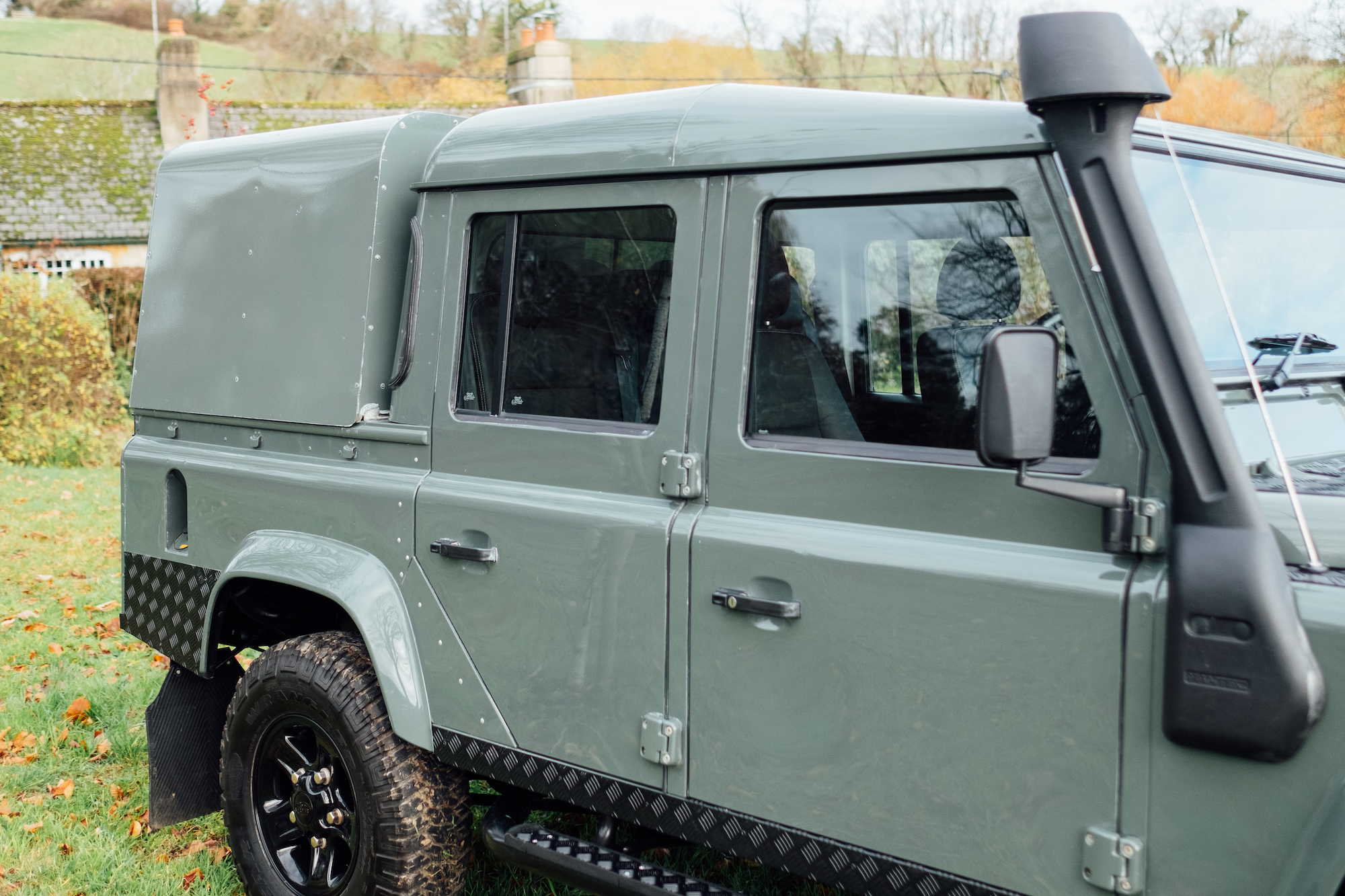 2014 LAND ROVER DEFENDER 110 XS DOUBLE CAB for sale by auction in ...