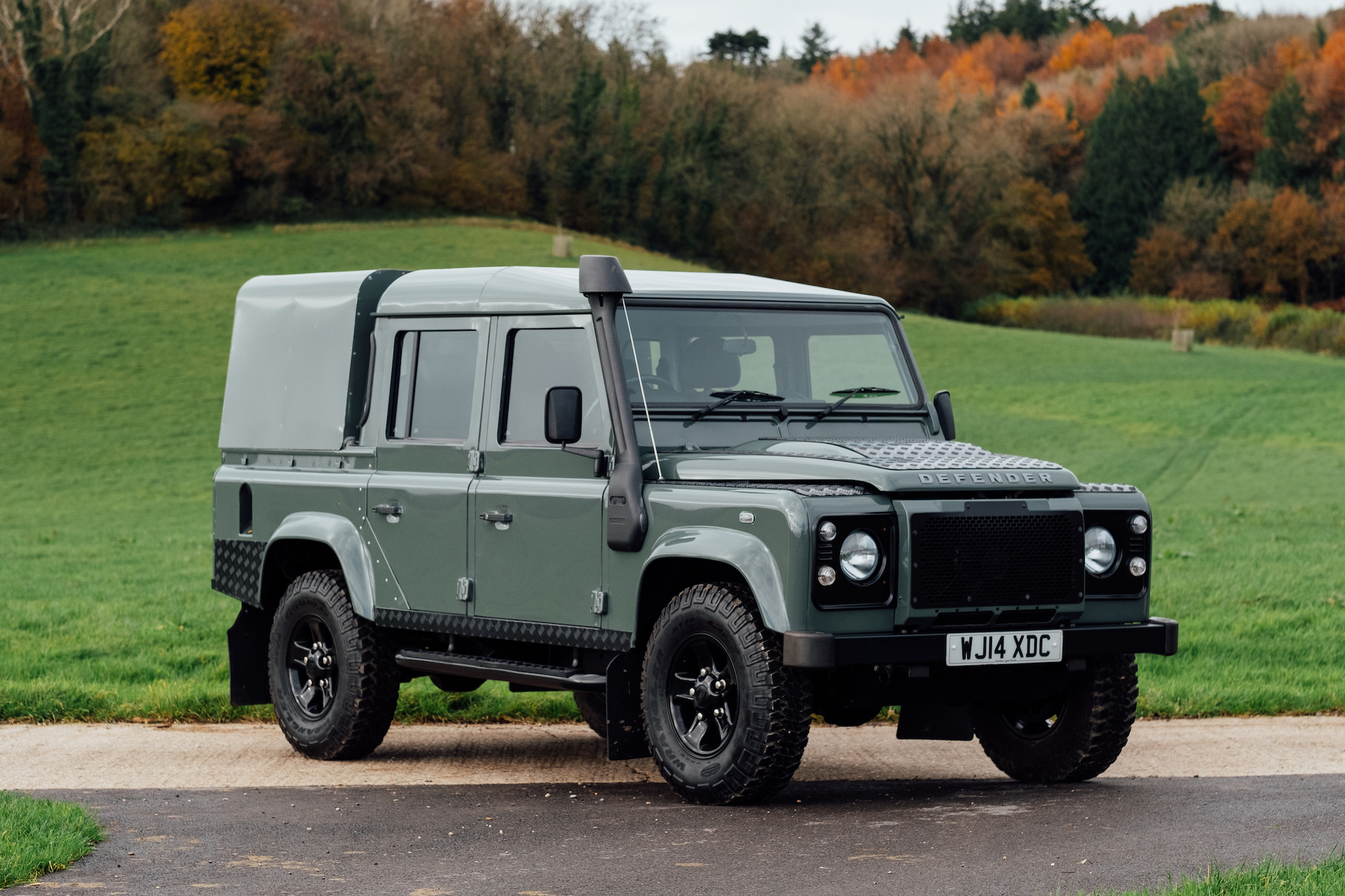 2014 LAND ROVER DEFENDER 110 XS DOUBLE CAB for sale by auction in ...