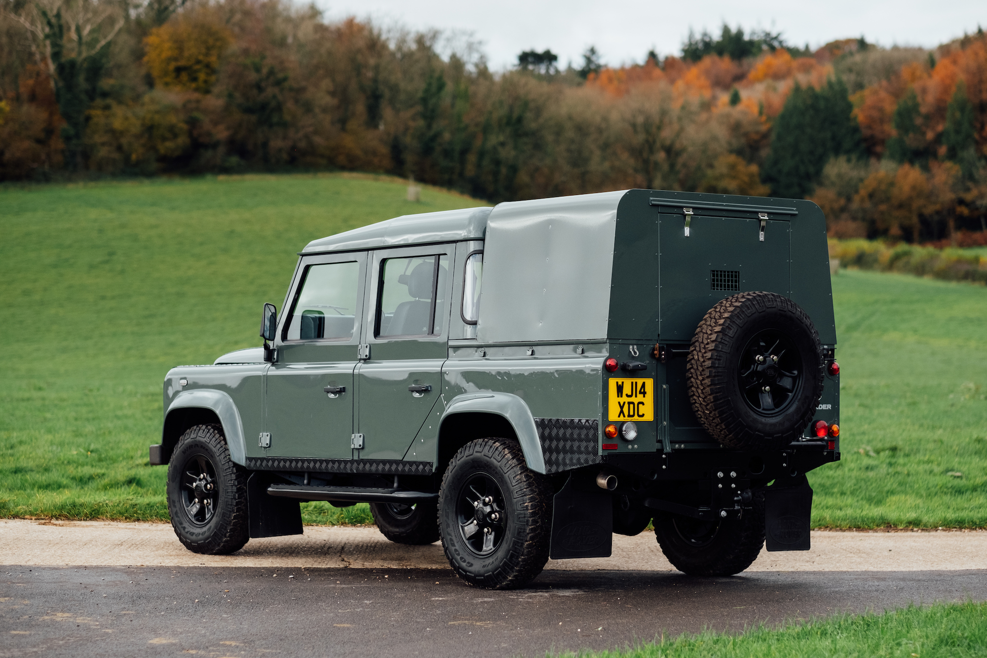 2014 LAND ROVER DEFENDER 110 XS DOUBLE CAB