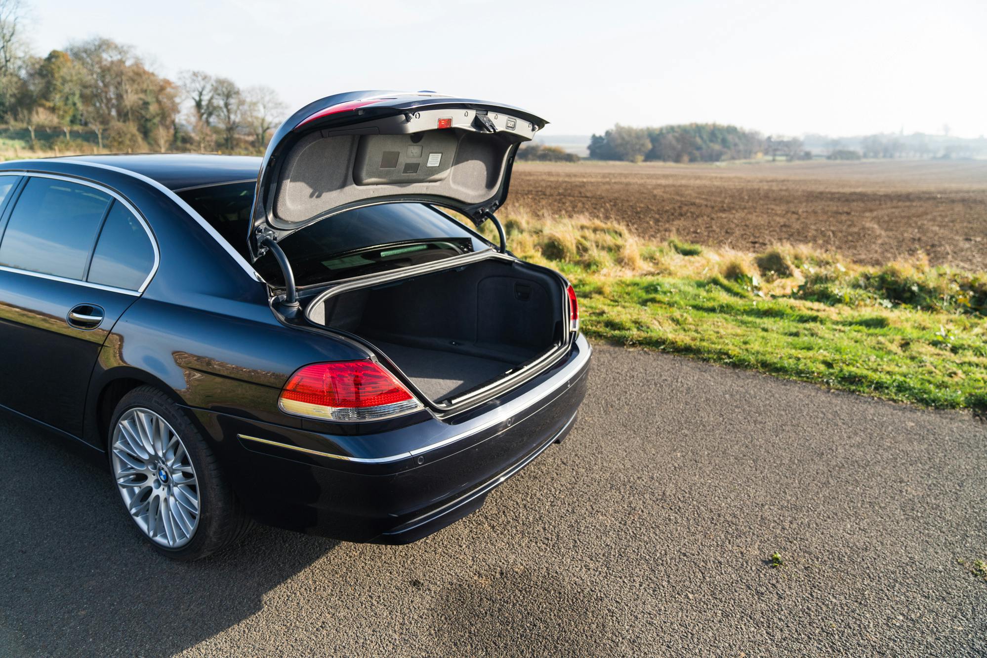2006 BMW 760Li (E66)