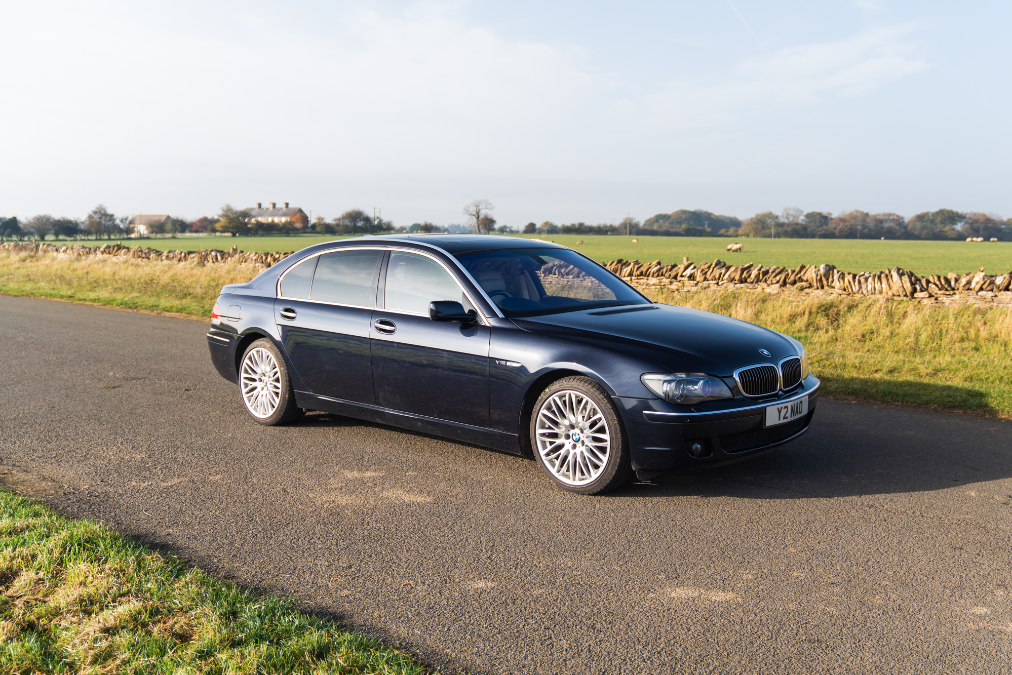 2006 BMW 760Li (E66)