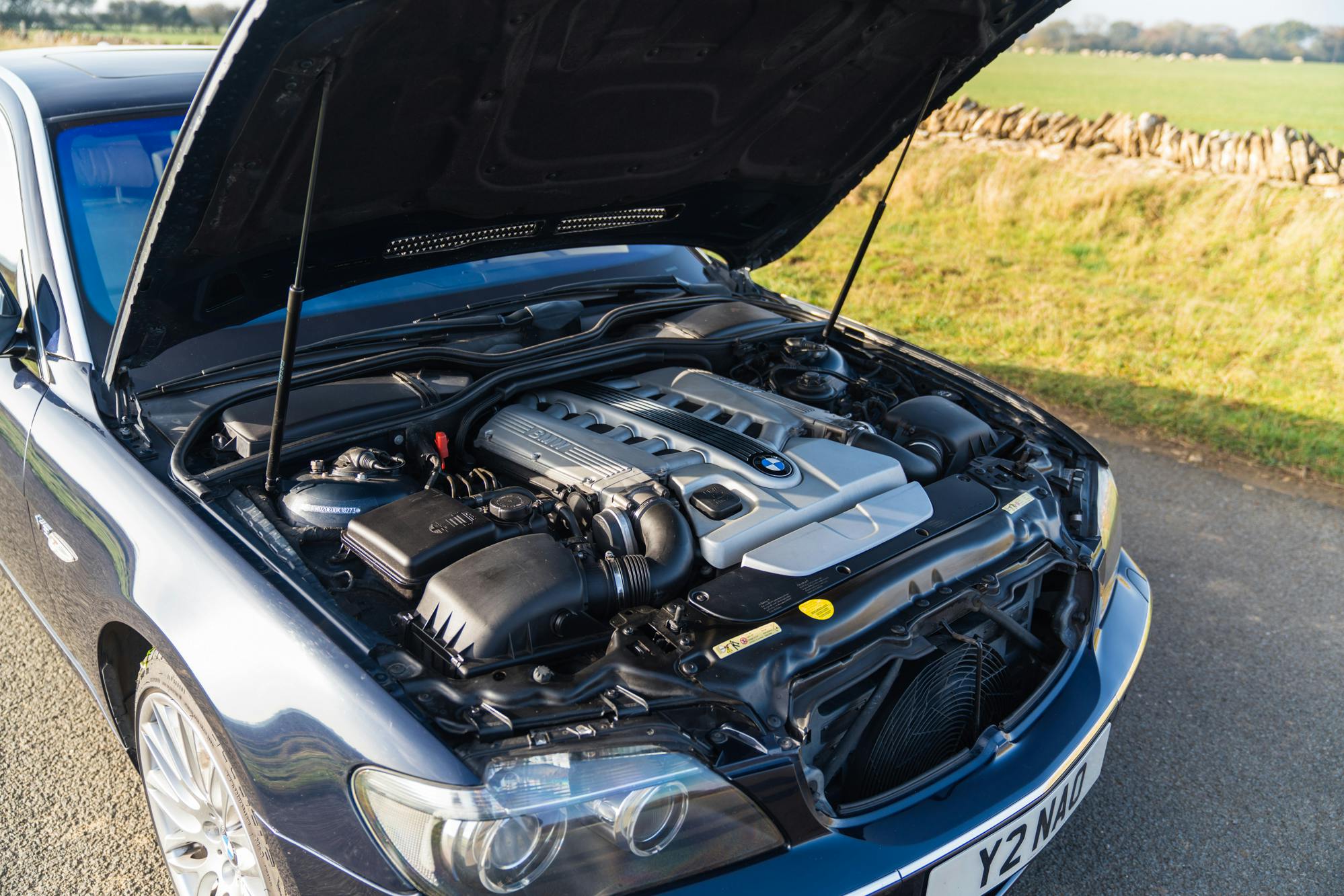 2006 BMW 760Li (E66)