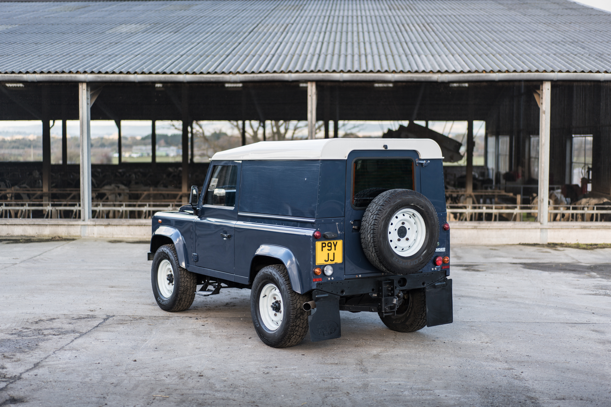 2009 LAND ROVER DEFENDER 90 - VINTAGE CUSTOM for sale by auction in ...