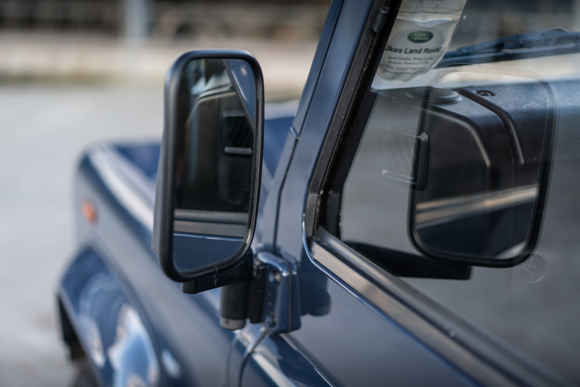 2009 LAND ROVER DEFENDER 90 - VINTAGE CUSTOM for sale by auction in ...