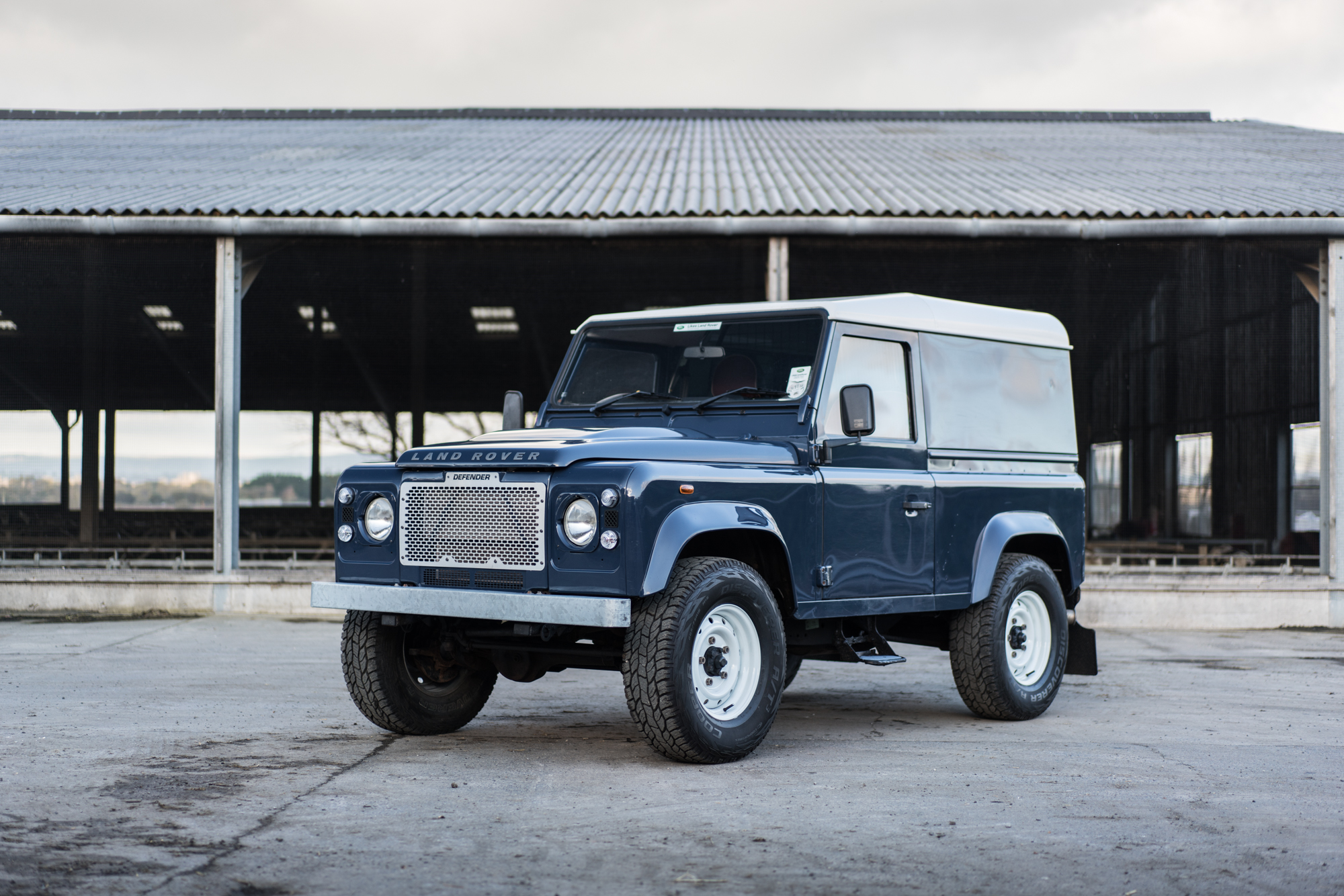 2009 LAND ROVER DEFENDER 90 - VINTAGE CUSTOM for sale by auction in ...