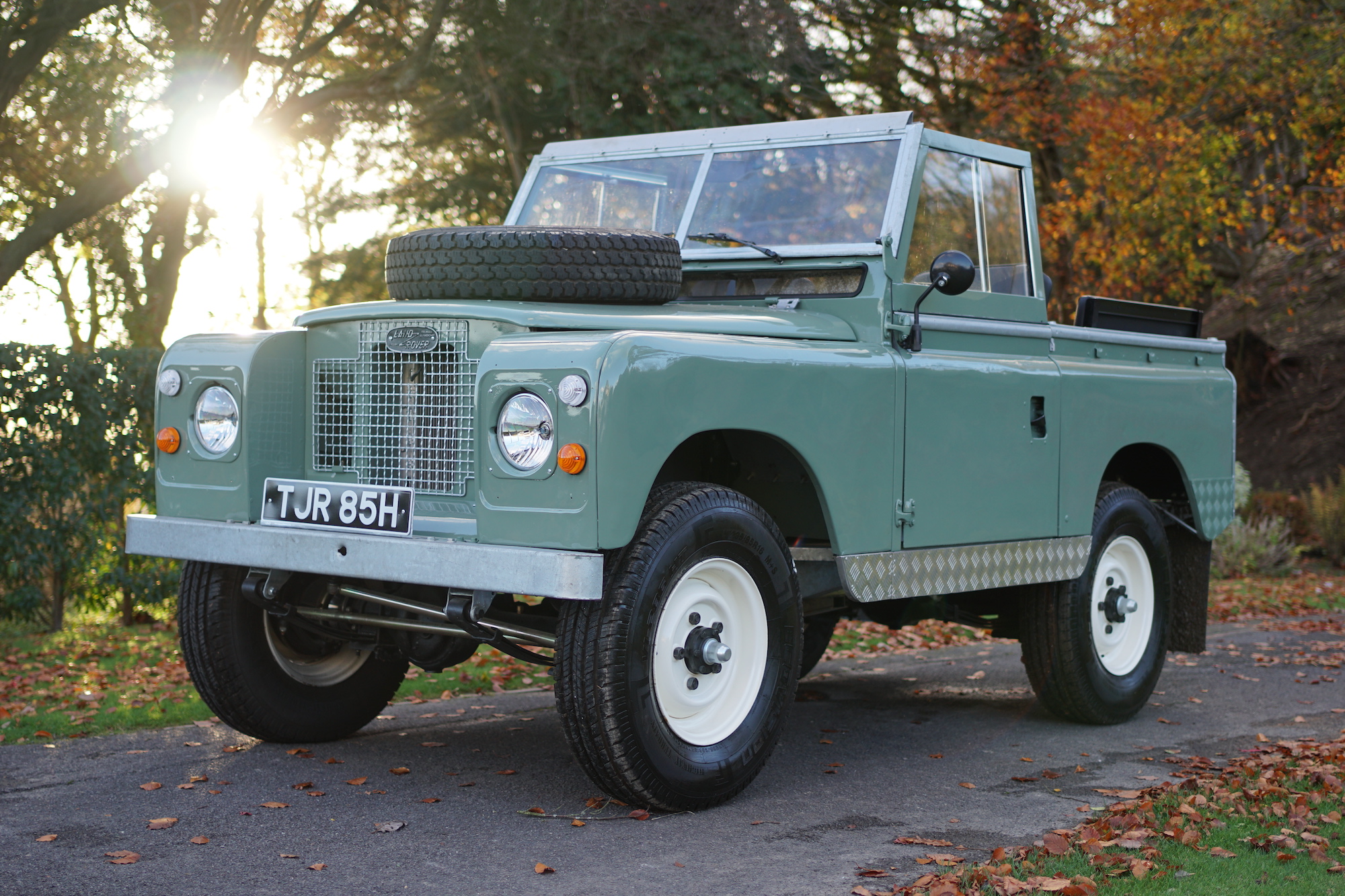 1969 LAND ROVER SERIES IIA 88" for sale by auction in Guildford, United ...