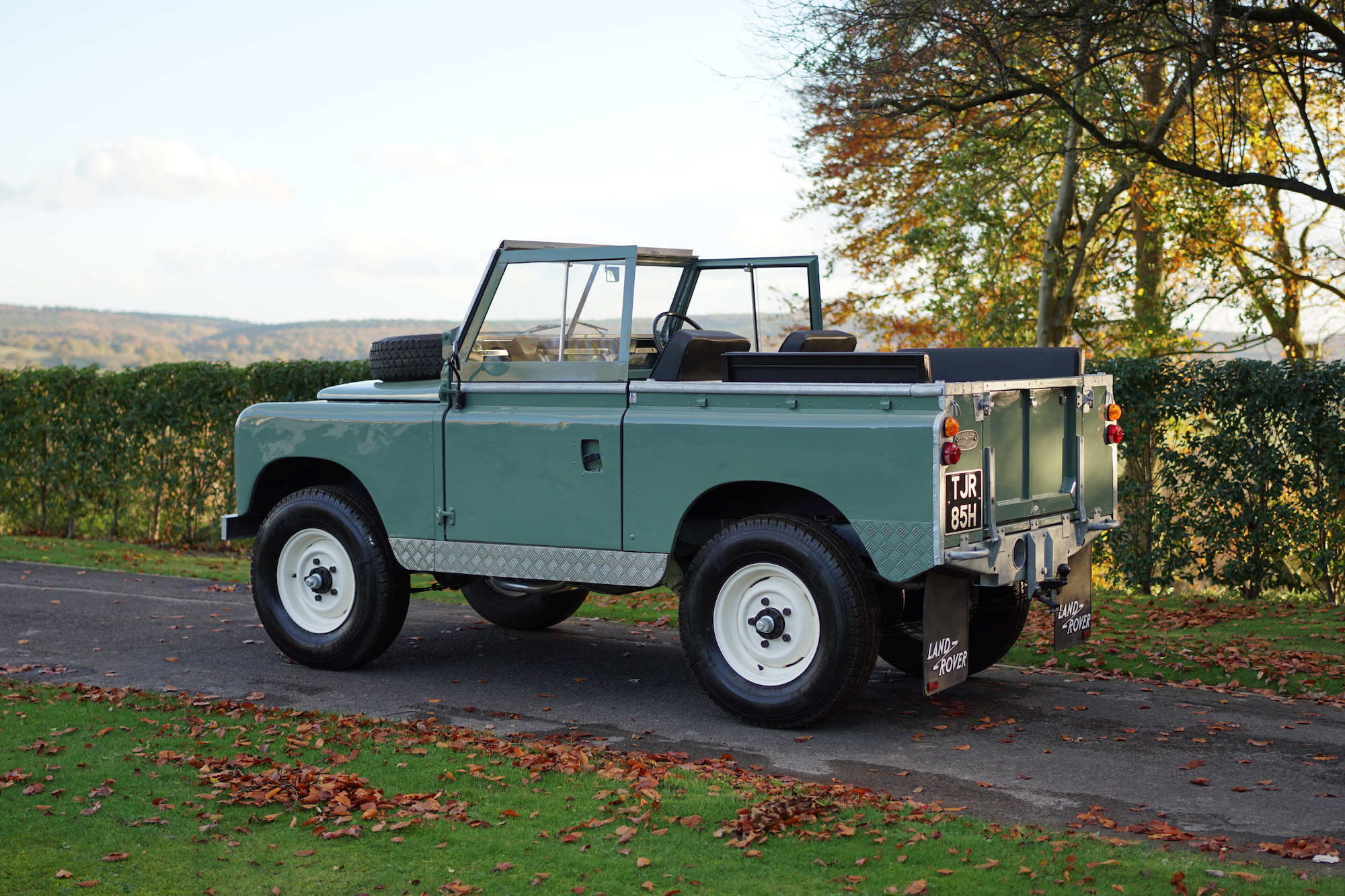 1969 LAND ROVER SERIES IIA 88" for sale by auction in Guildford, United ...