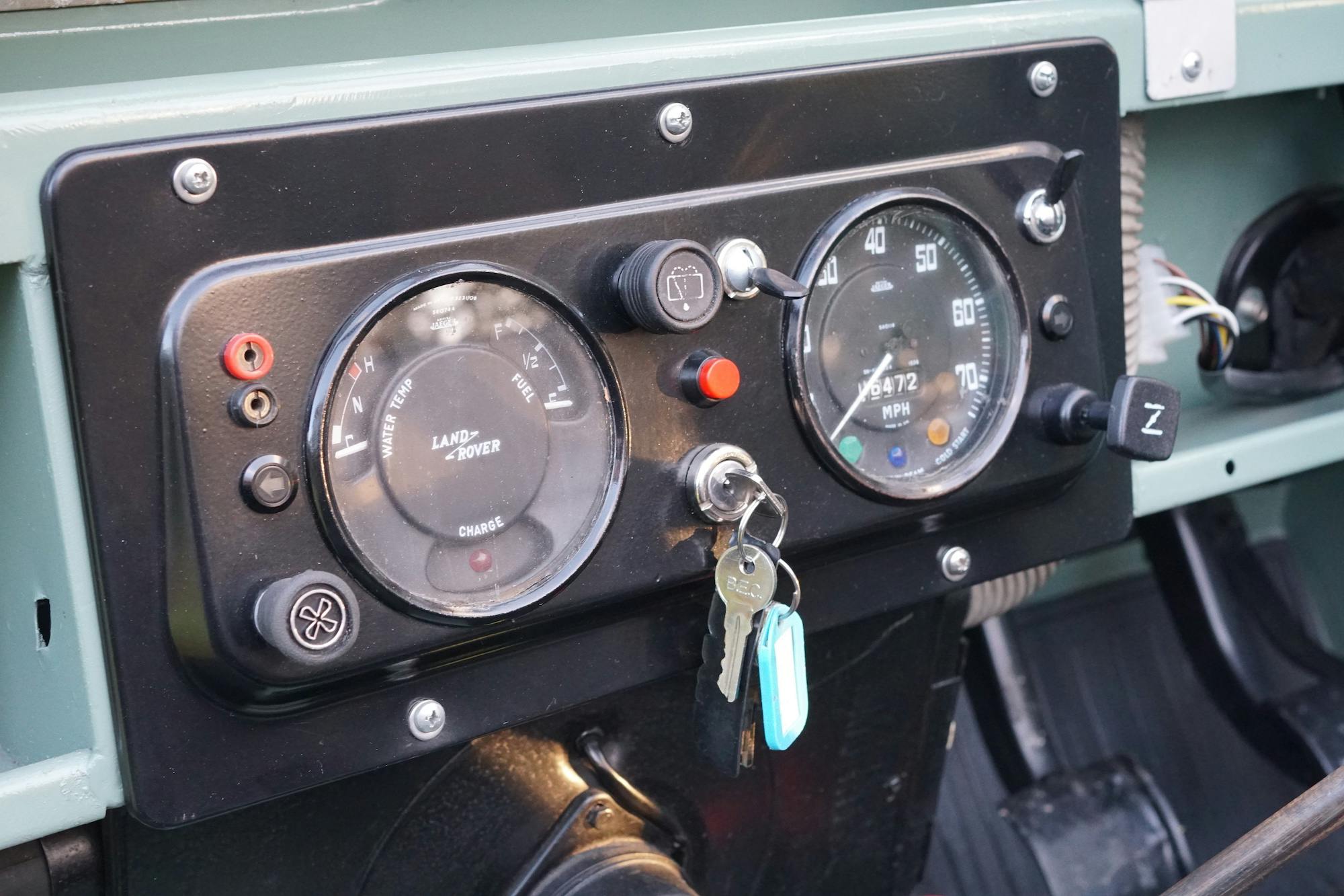 1969 LAND ROVER SERIES IIA 88"