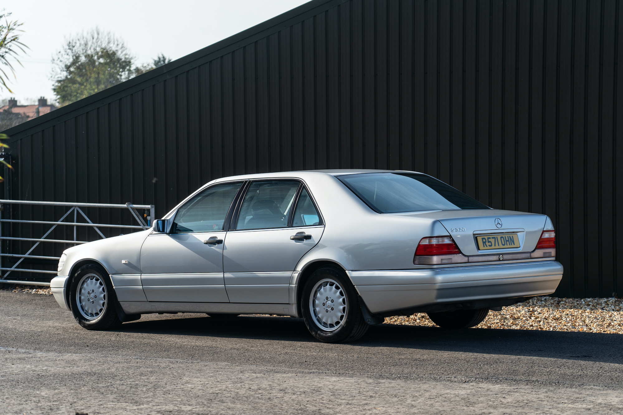 1998 MERCEDES-BENZ (W140) S320L
