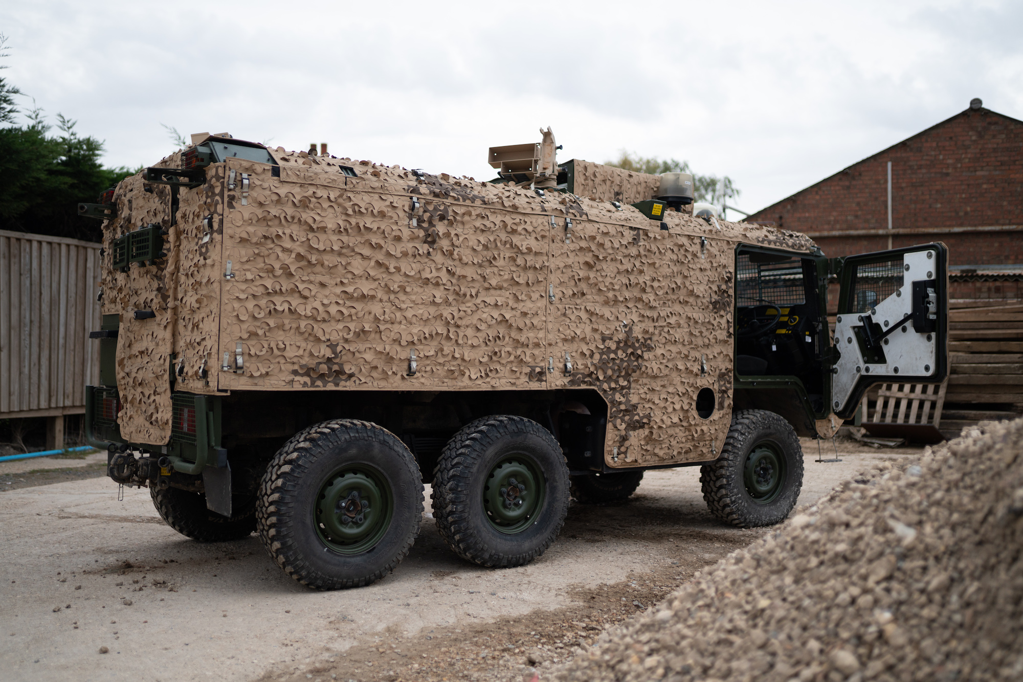 2009 PINZGAUER VECTOR PPV 6X6