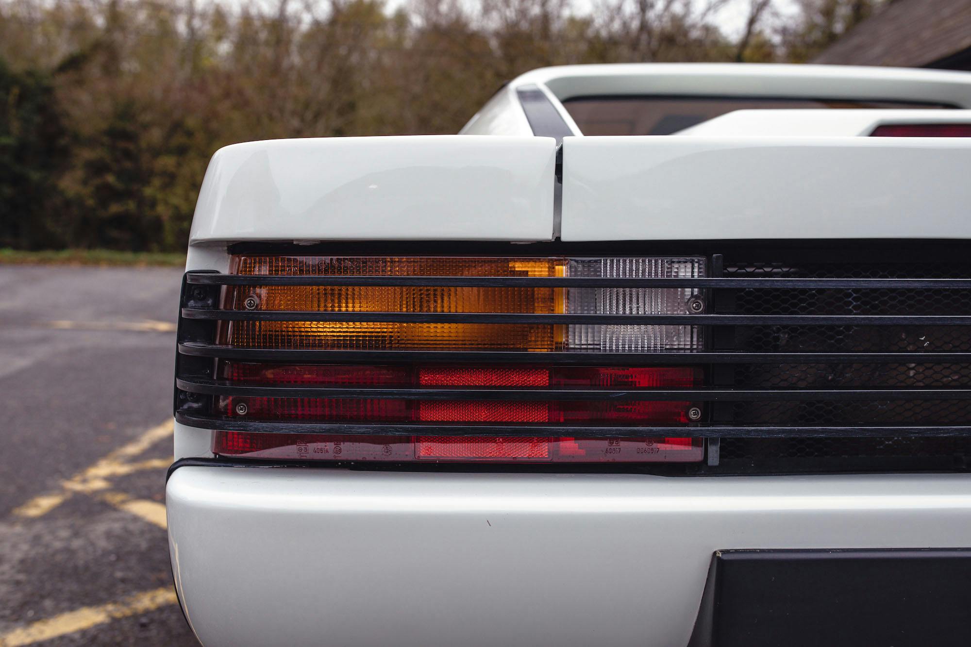 1988 FERRARI TESTAROSSA