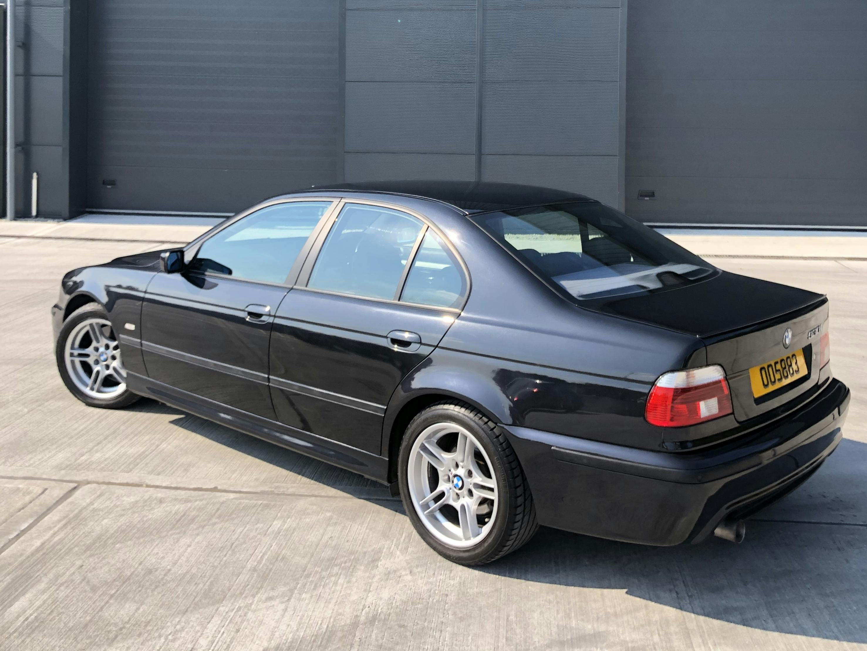 2001 BMW (E39) 530i M SPORT